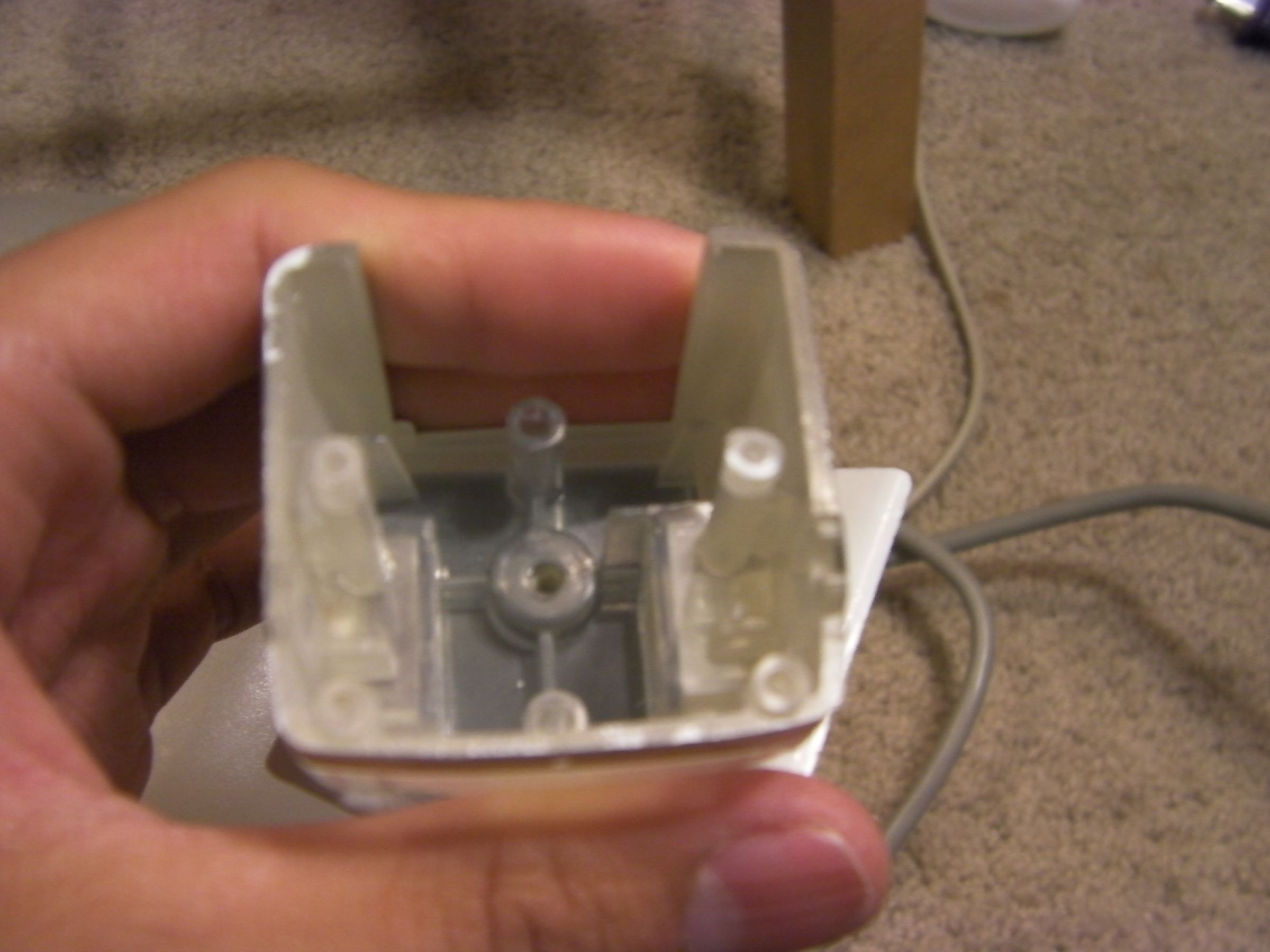 DIY PIXAR: M-O (Microbe Obliterator) Cleaner Bot : 10 Steps (with ...