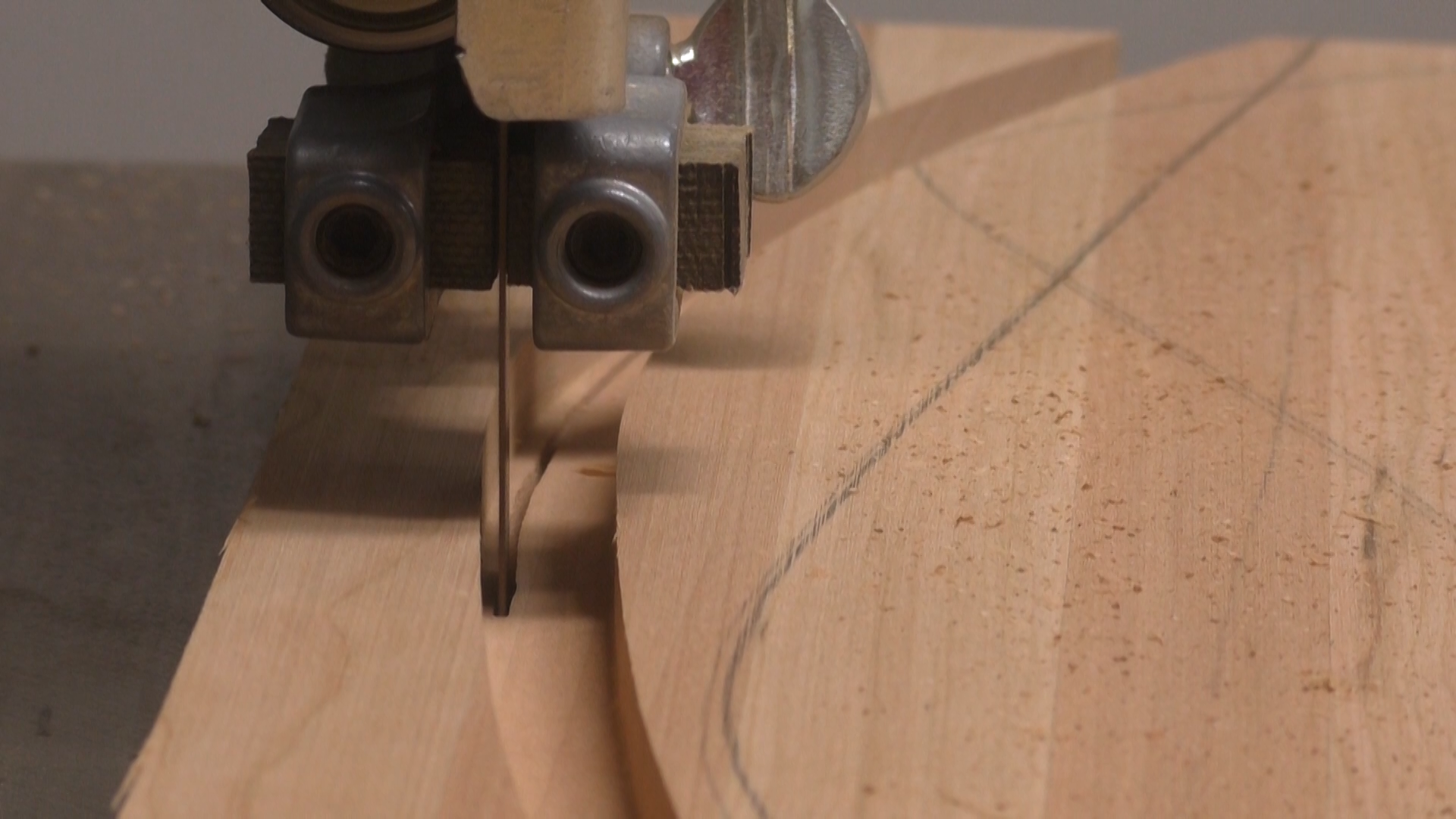 Cutting Board With Curved Inlay : 11 Steps (with Pictures) - Instructables