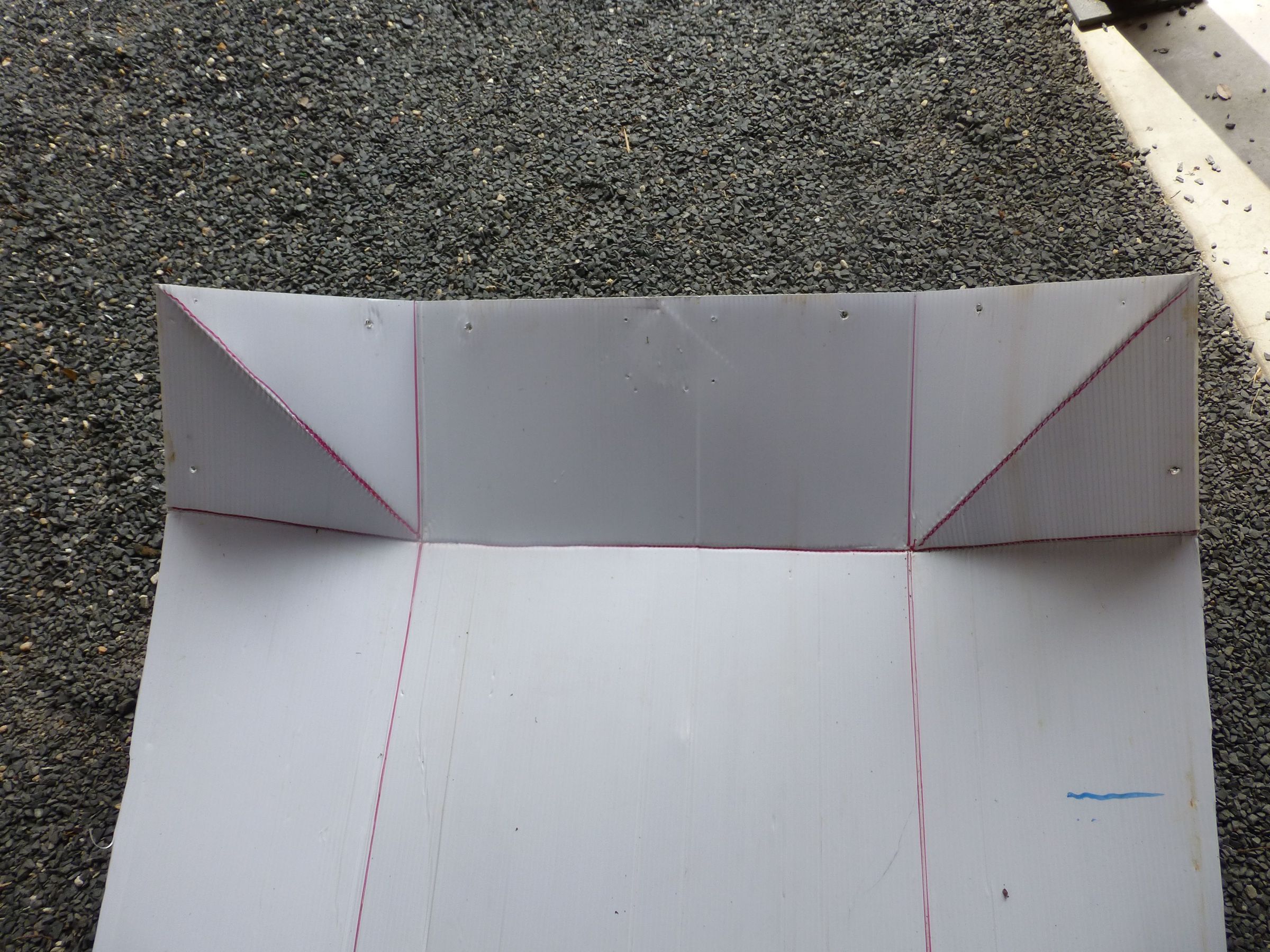 How to Make a Coroplast Boat (with Pictures) - Instructables