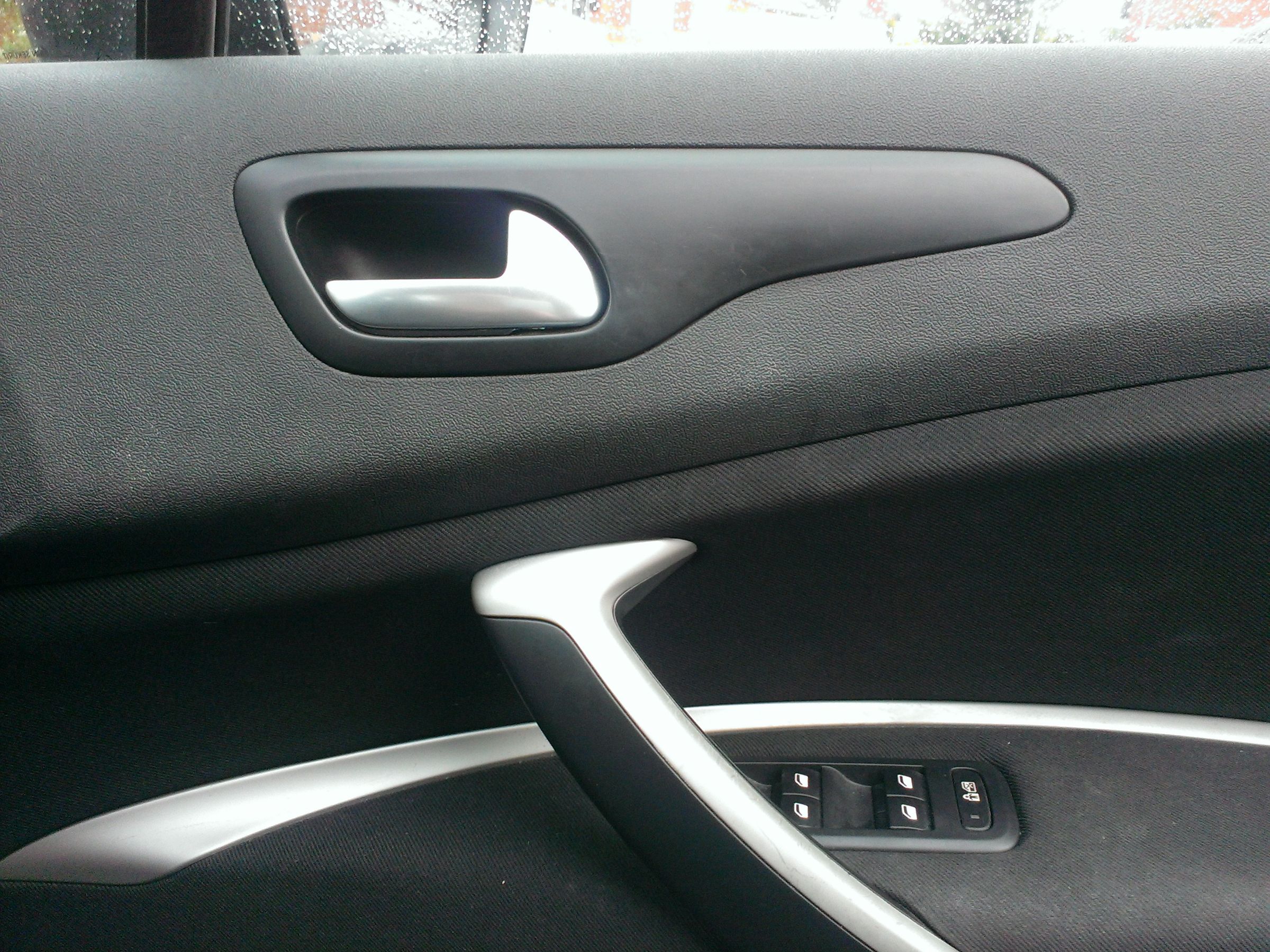 Repairing Citroen C5 08+ Electric Window. : 8 Steps - Instructables