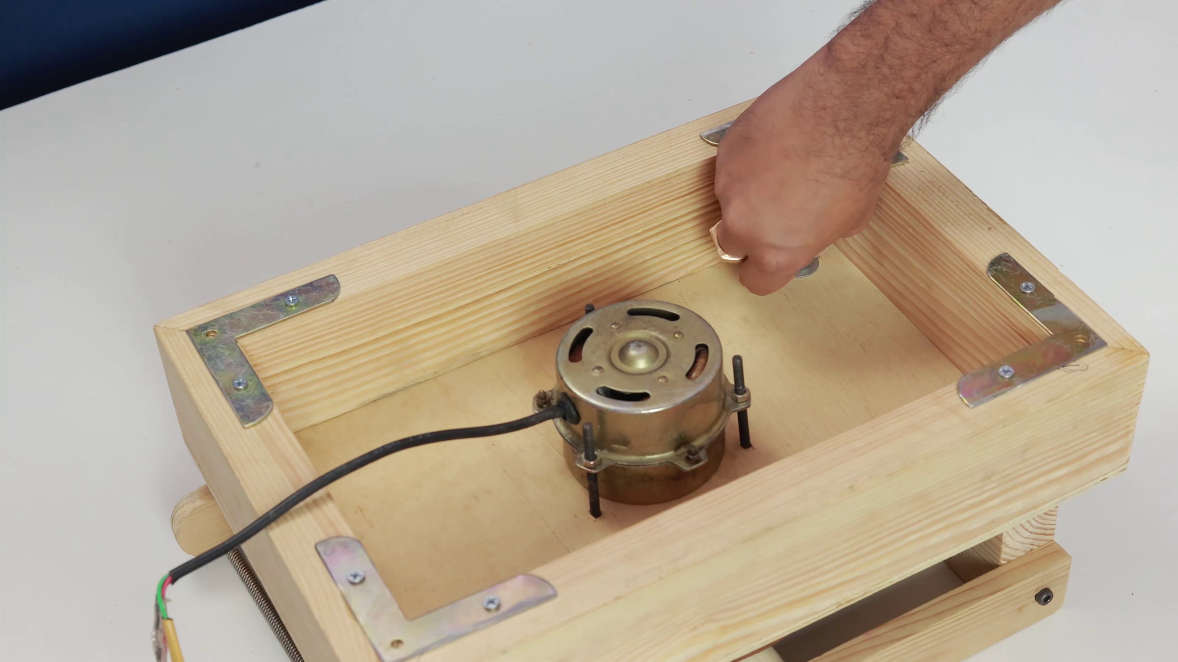 Wooden Chapati Maker at Home : 10 Steps (with Pictures) - Instructables