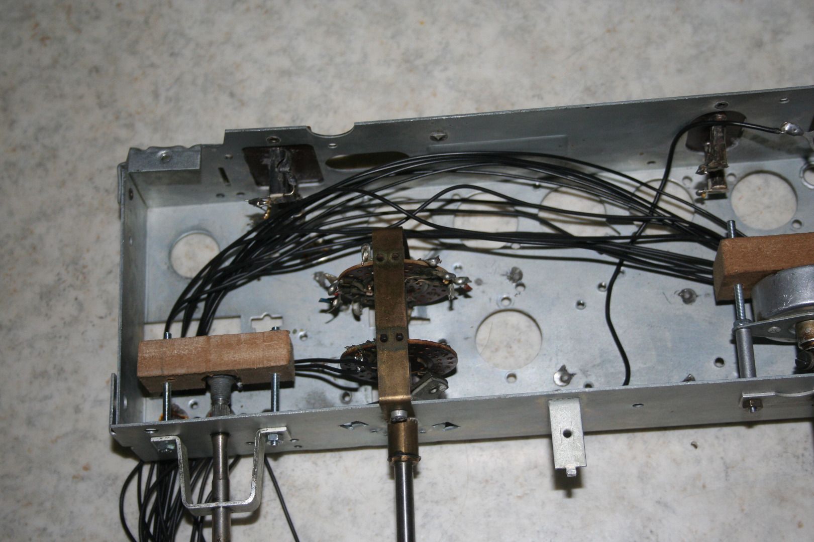 Old Radio Transformation : 10 Steps (with Pictures) - Instructables