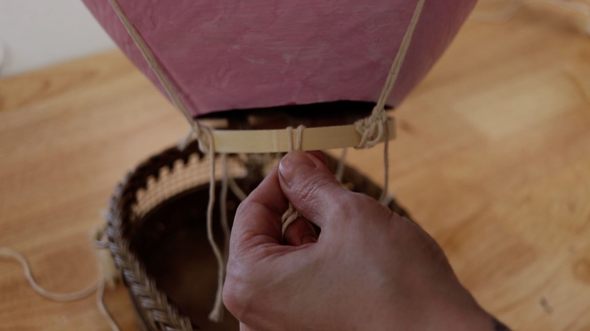 Hanging Hot Air Balloon Sculpture : 9 Steps (with Pictures) - Instructables