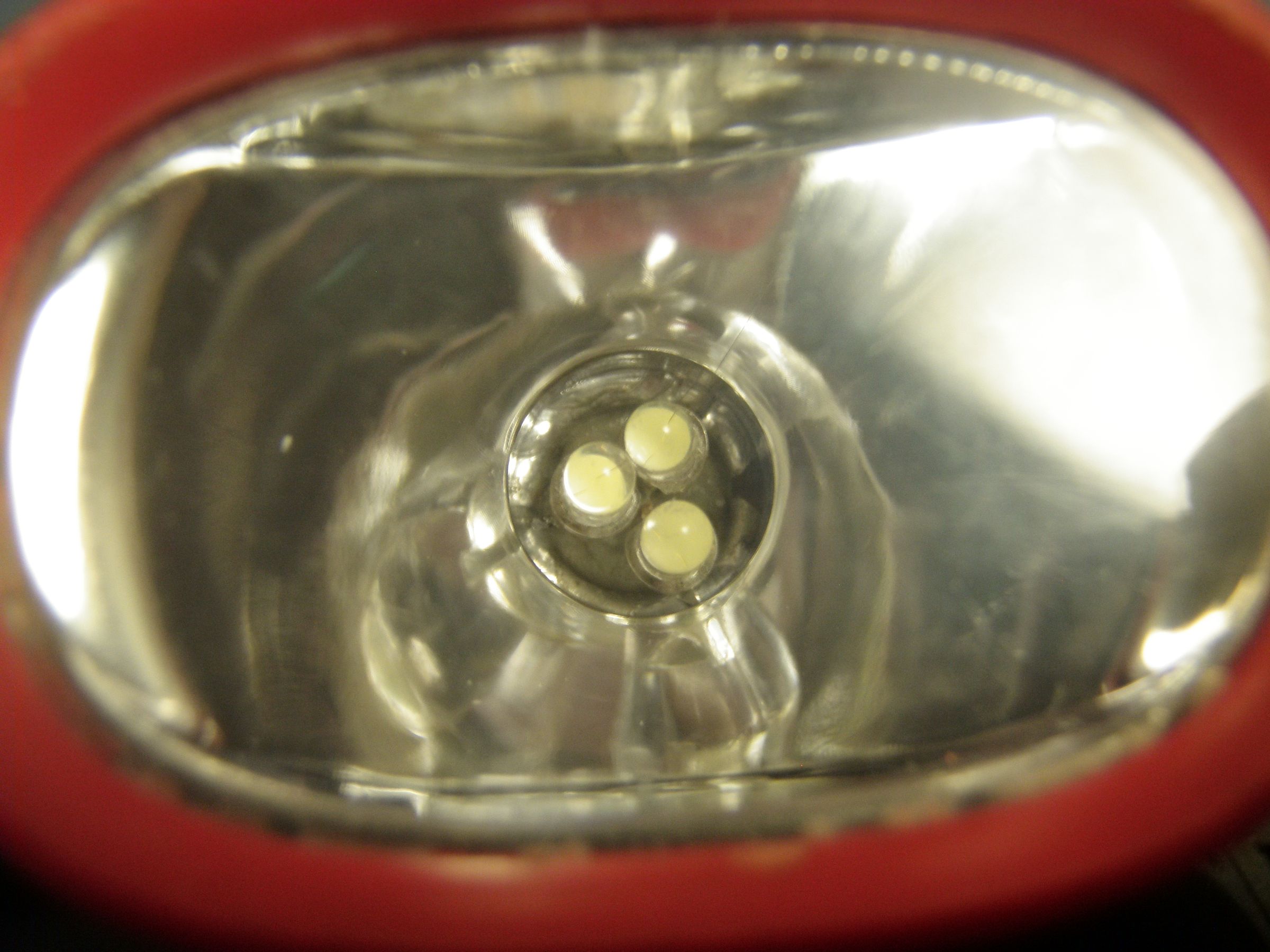 How to Turn a Dead Flashlight Into an Uber LED Light : 7 Steps (with ...