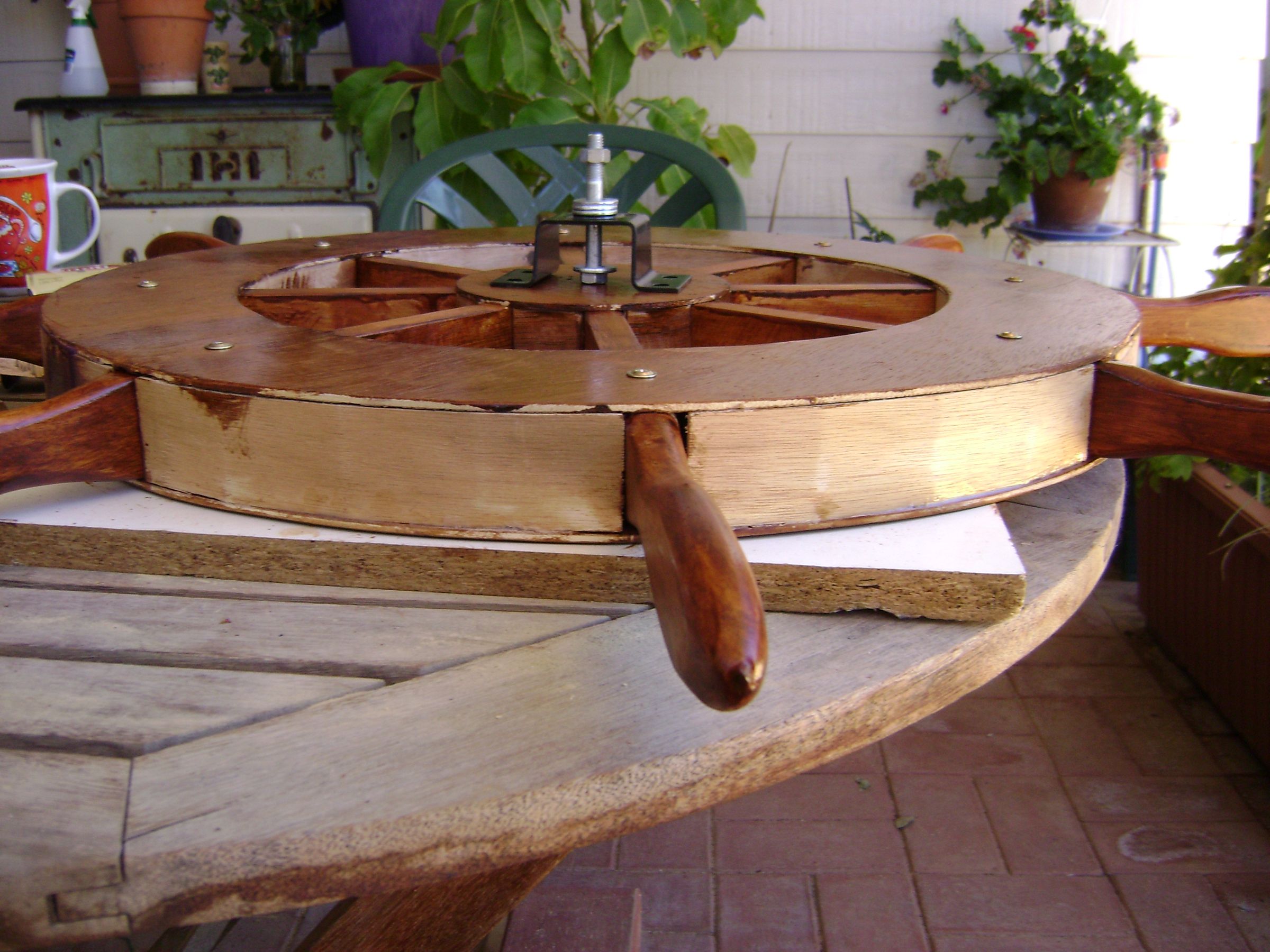 Ship's Helm : 20 Steps (with Pictures) - Instructables