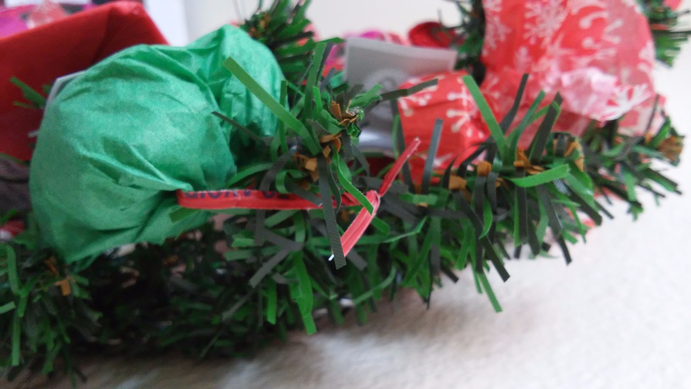 Easy Advent Calendar Wreath : 6 Steps (with Pictures) - Instructables