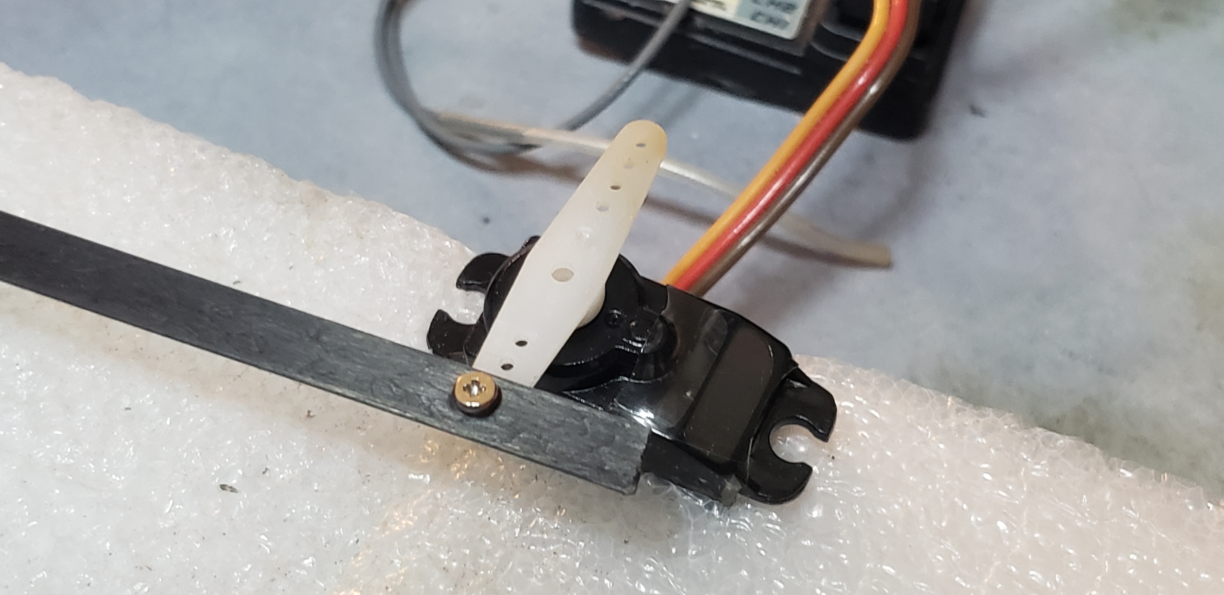 DIY Simple RC Airboat - 3s 2300kv 6in Triple-props : 5 Steps ...