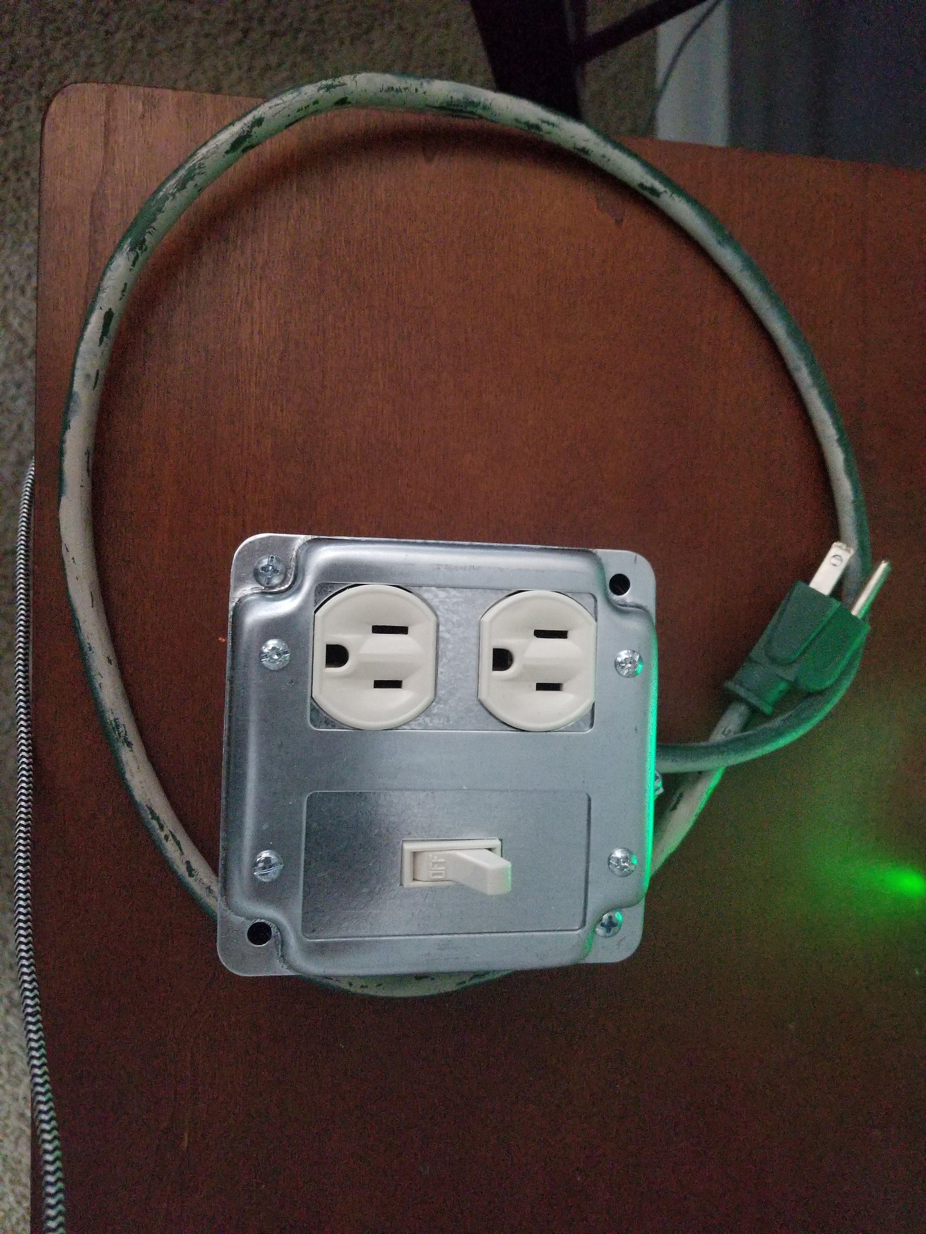 DIY Portable Switched Power Outlet With Extension Cord : 8 Steps (with ...