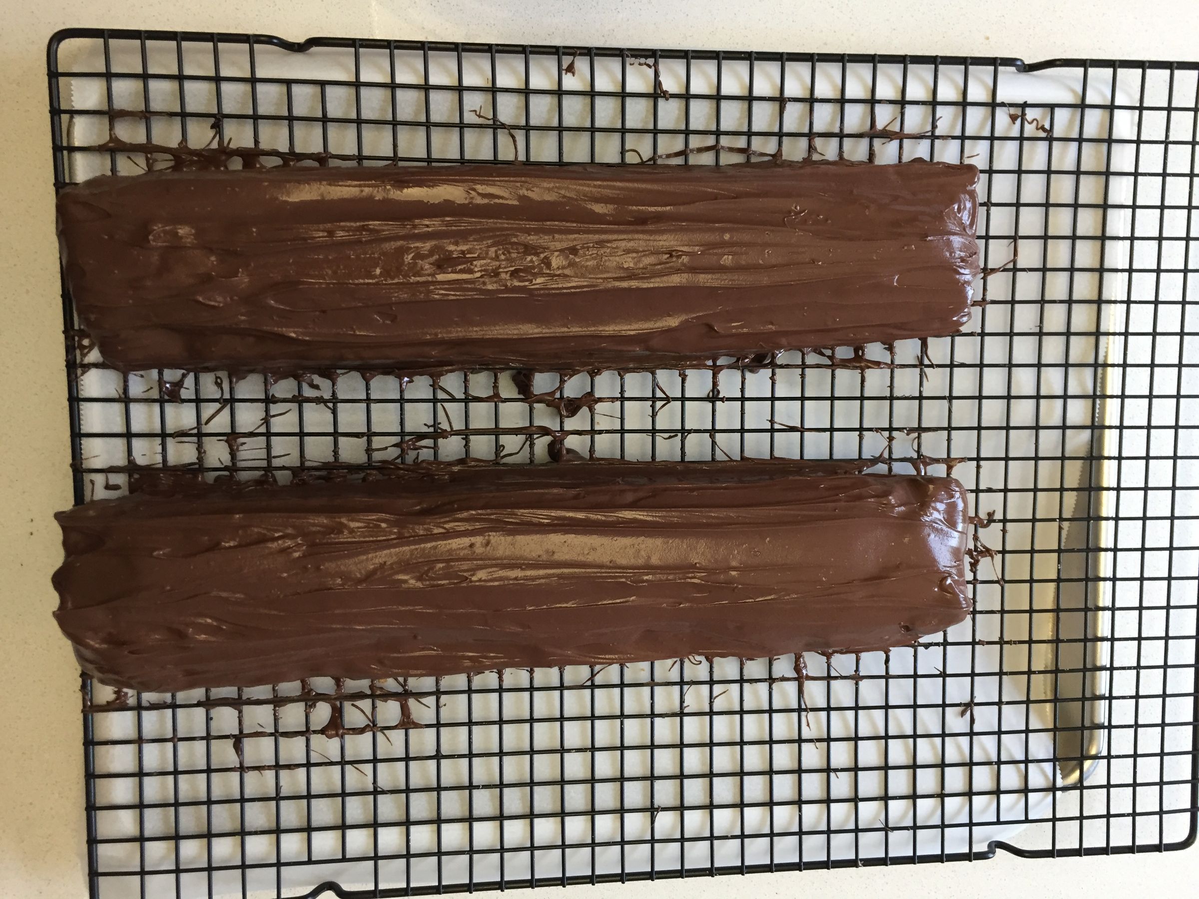Giant Twix Bars! : 7 Steps (with Pictures) - Instructables