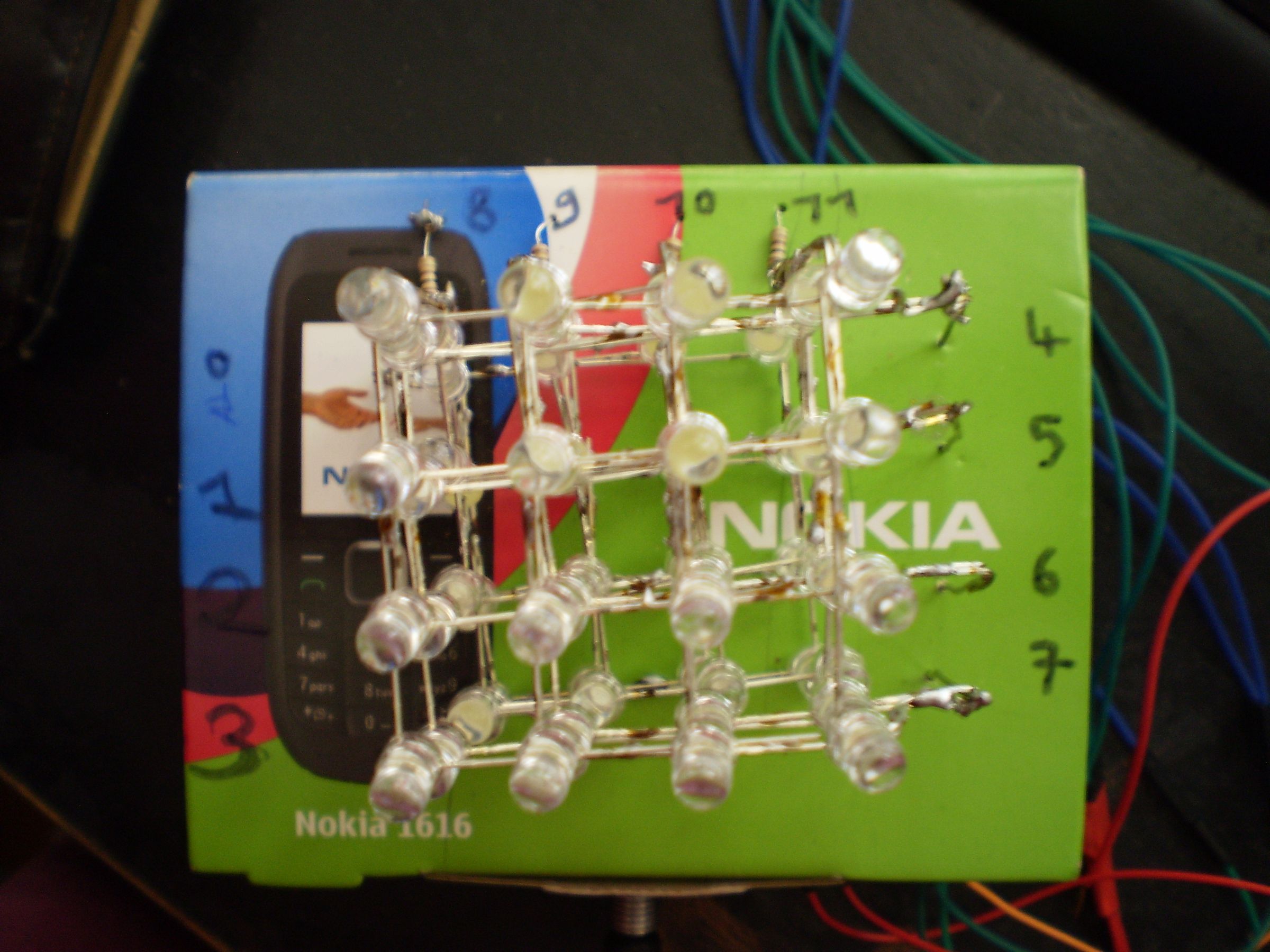 3D Snake on Charlieplexed 4x4x4 LED Cube : 15 Steps - Instructables