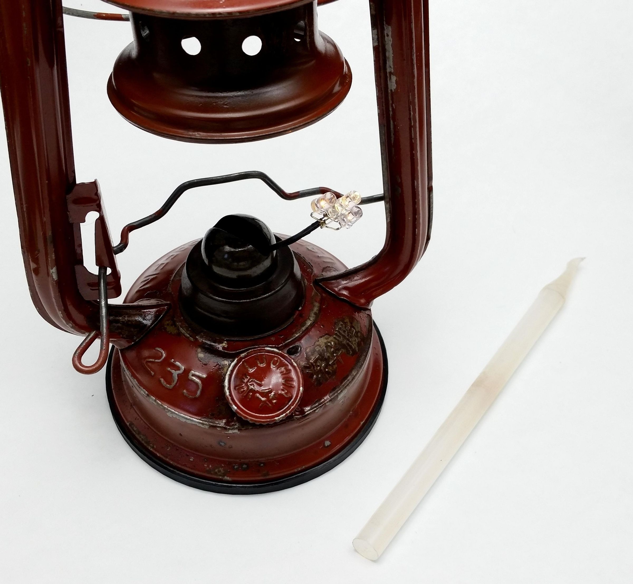 Turn an Old Lantern Into a LED Solar Lamp With Realistic Flame! : 9 ...