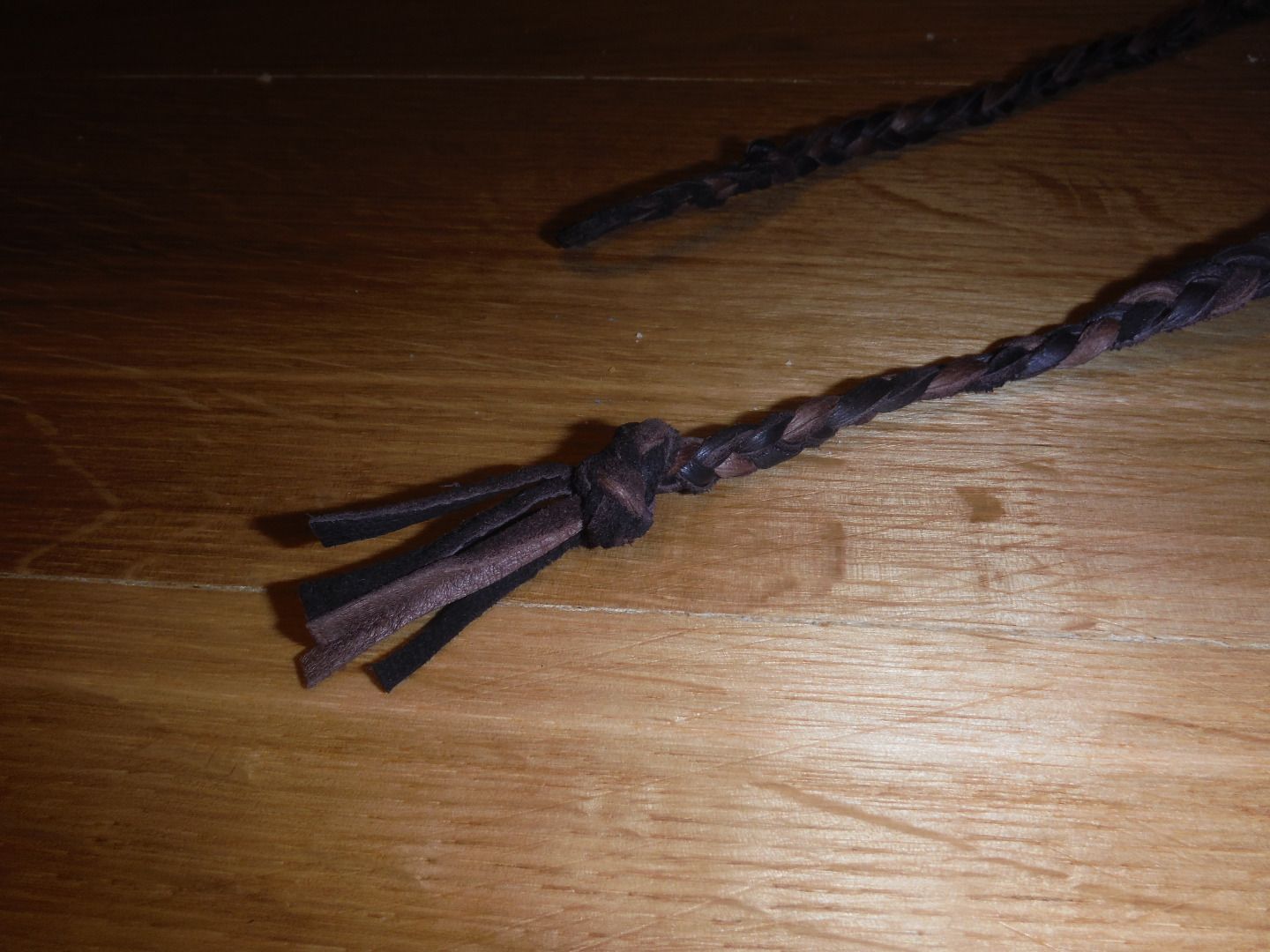 Aztec Split Pouch Sport/Hunting Stone Sling : 9 Steps (with Pictures ...