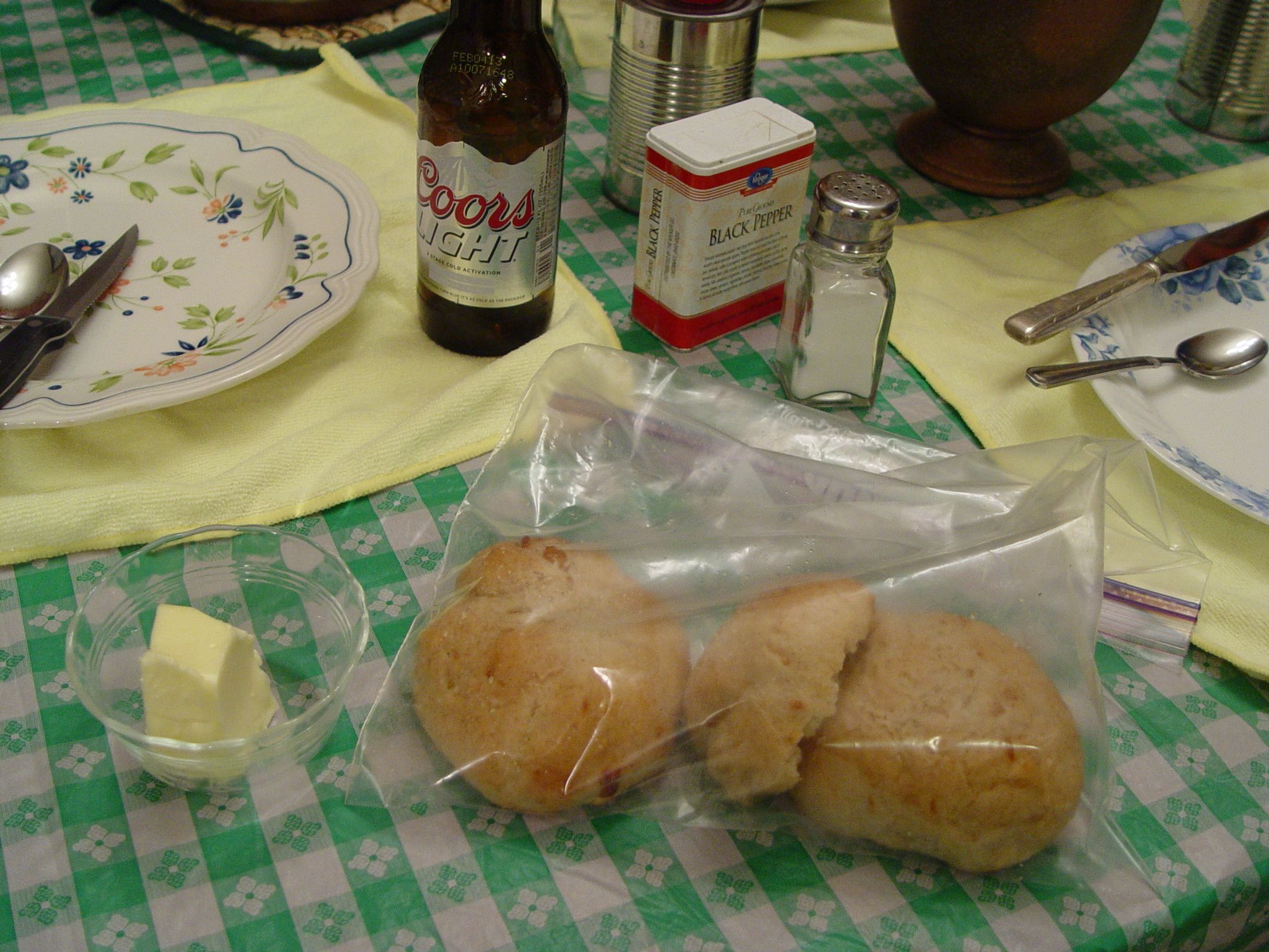 Setting a Redneck Table : 4 Steps - Instructables