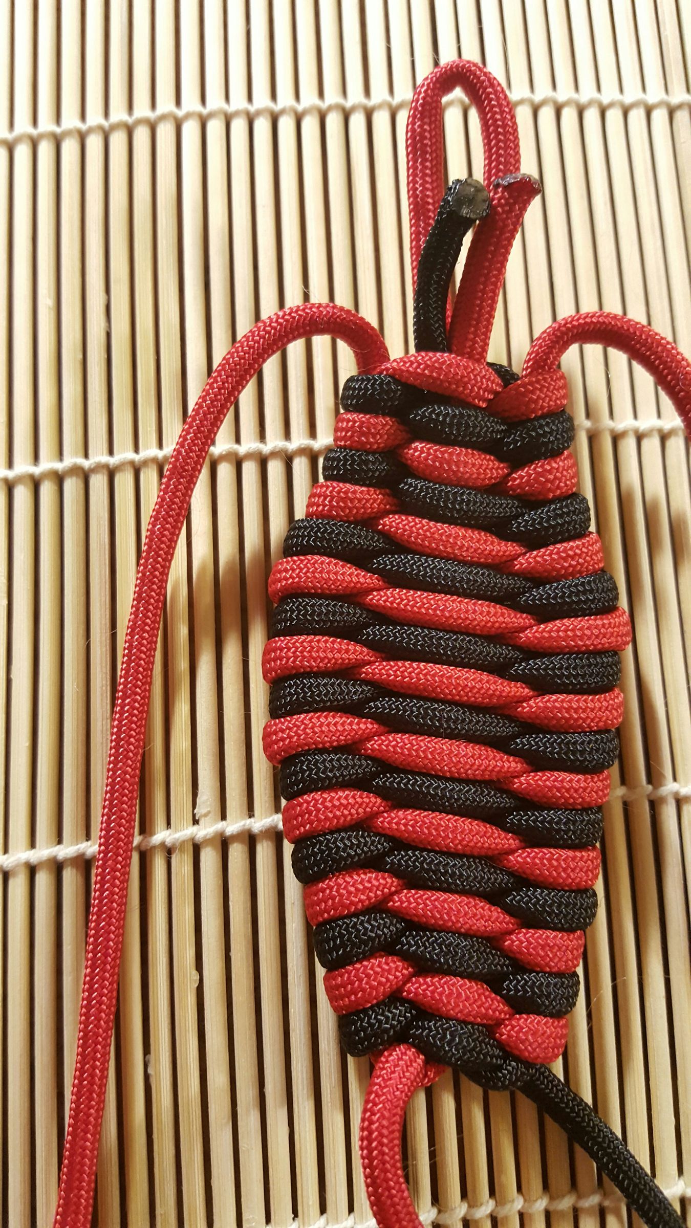 Paracord Snake : 10 Steps (with Pictures) - Instructables