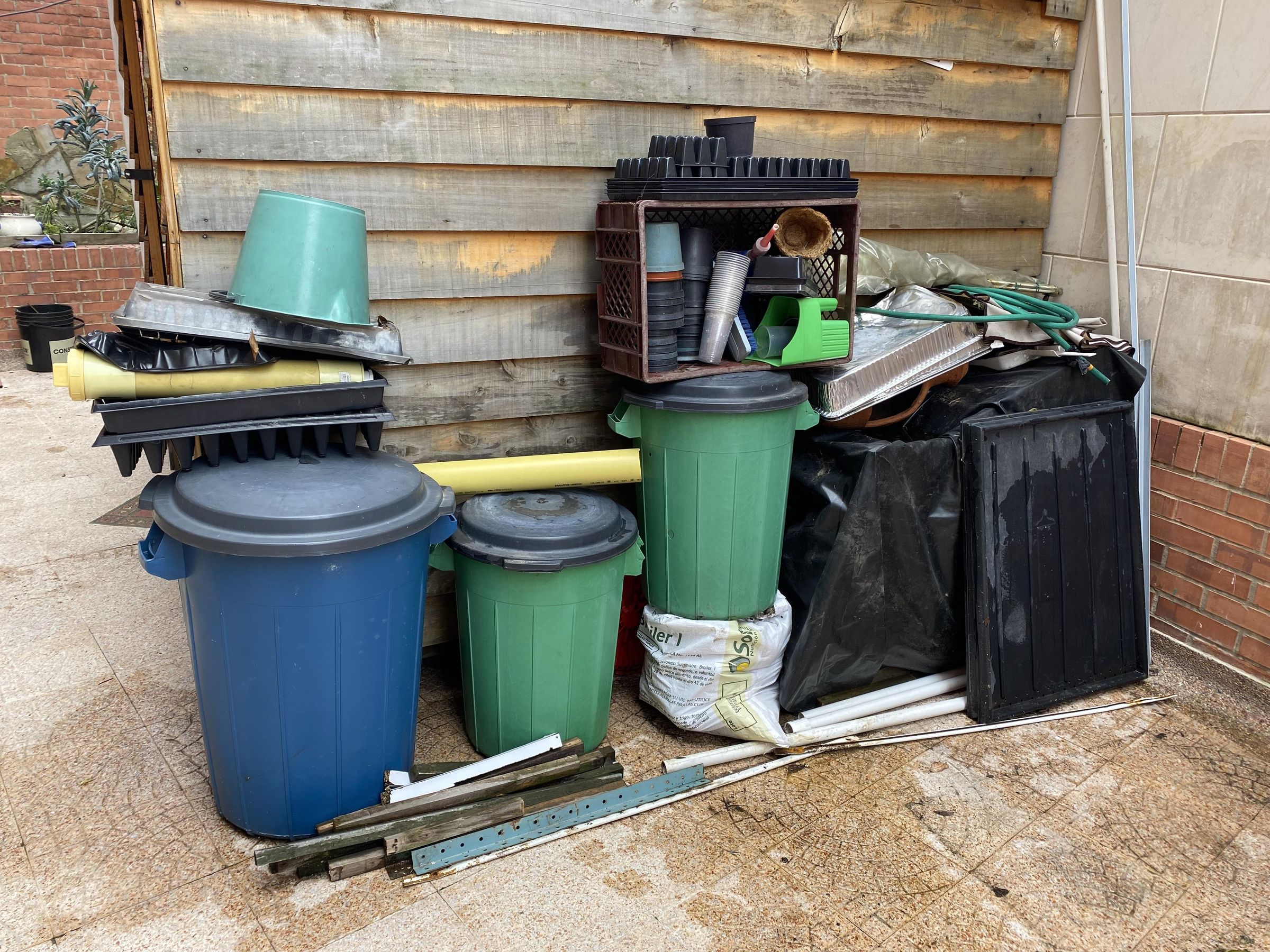 Easy Home Compost Bin : 3 Steps (with Pictures) - Instructables