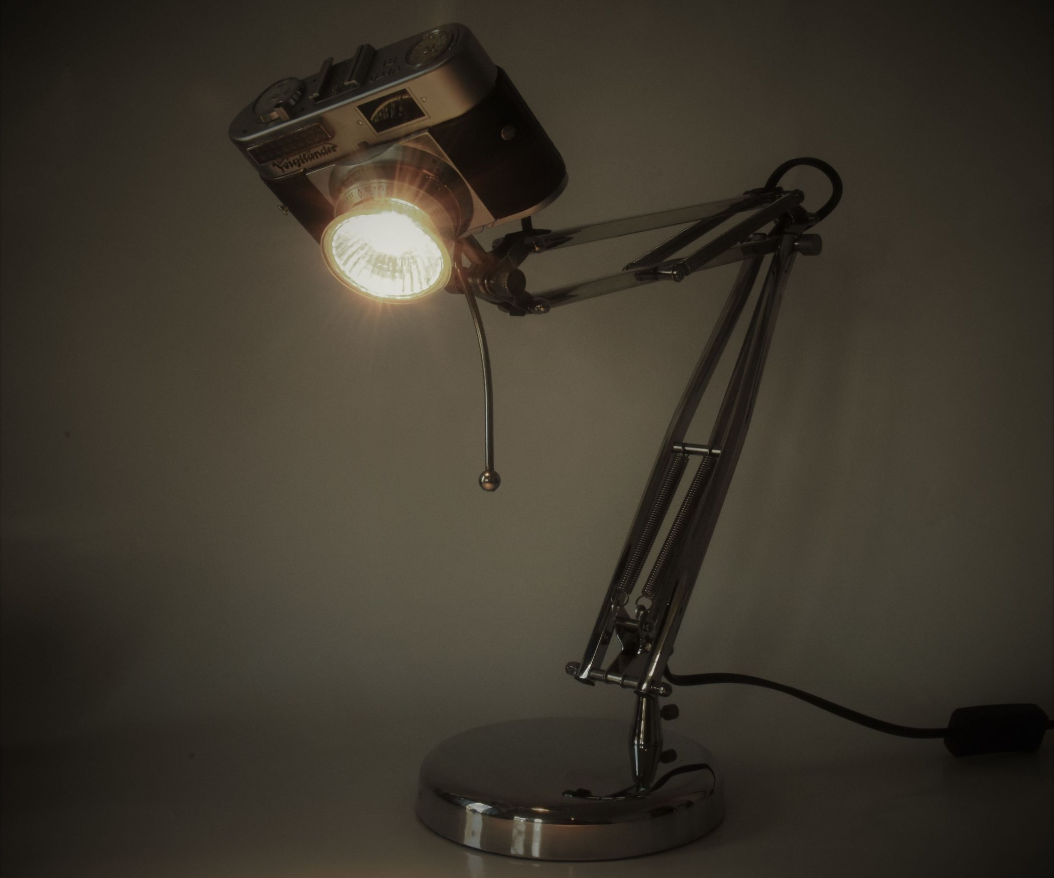 Camera Desk Lamp : 8 Steps (with Pictures) - Instructables