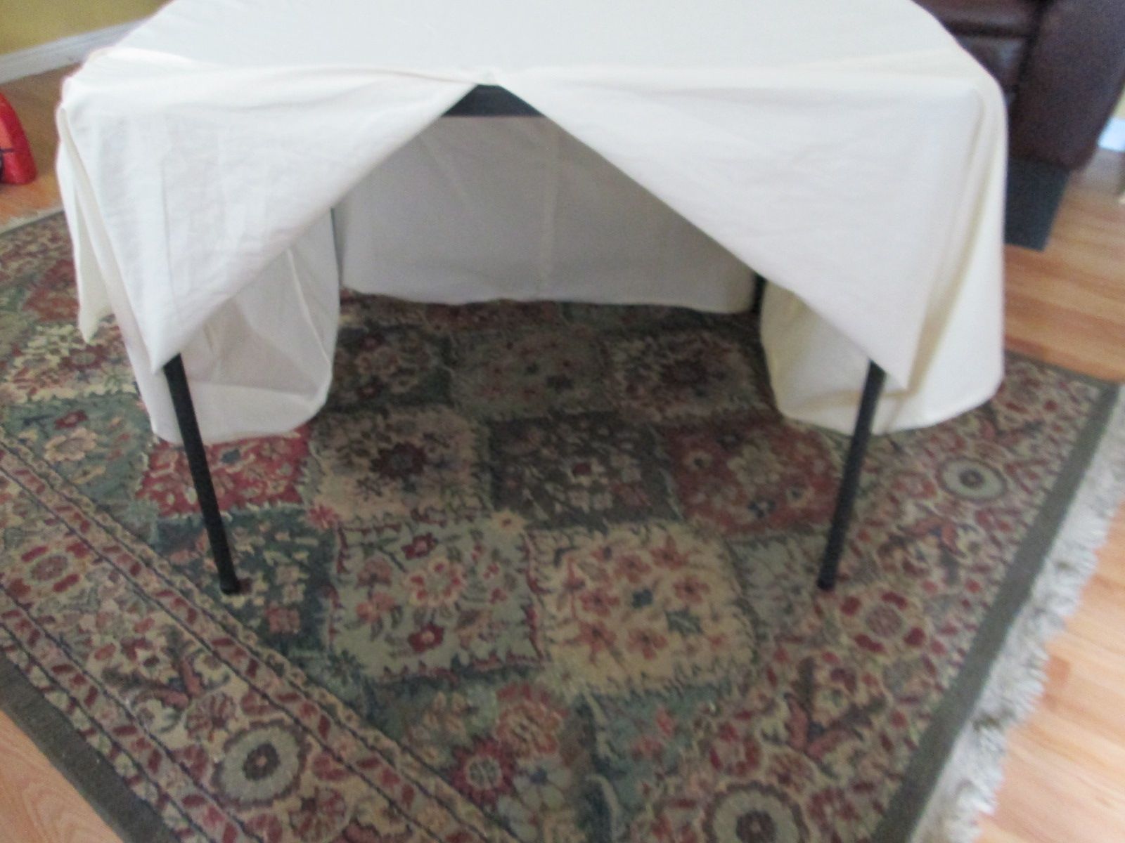 Card Table Fort : 13 Steps - Instructables