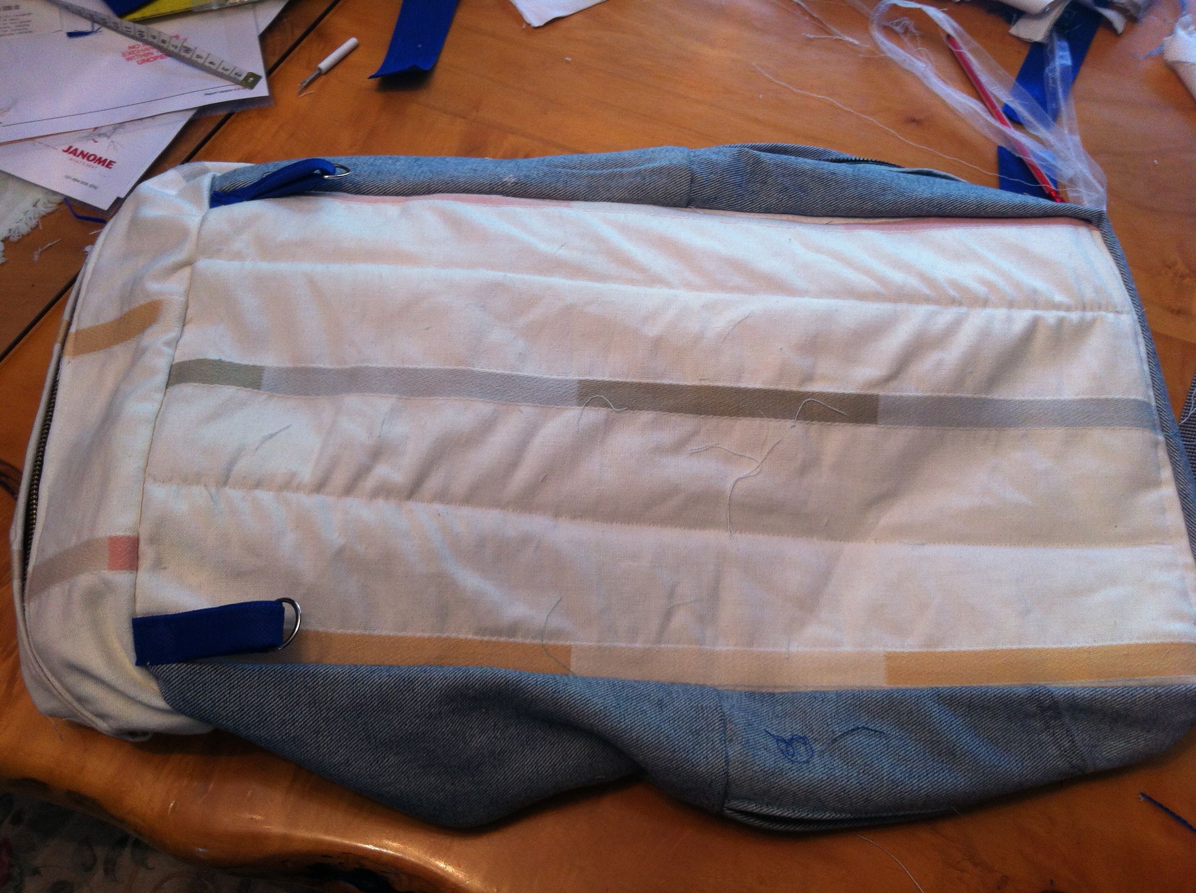 How to Make a Backpack-Dufflebag Convertible : 7 Steps - Instructables