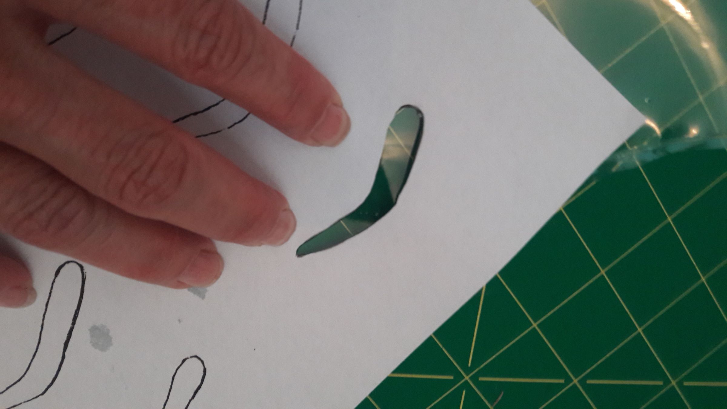 DIY Eyebrow Stencils With Printable Template! : 6 Steps - Instructables