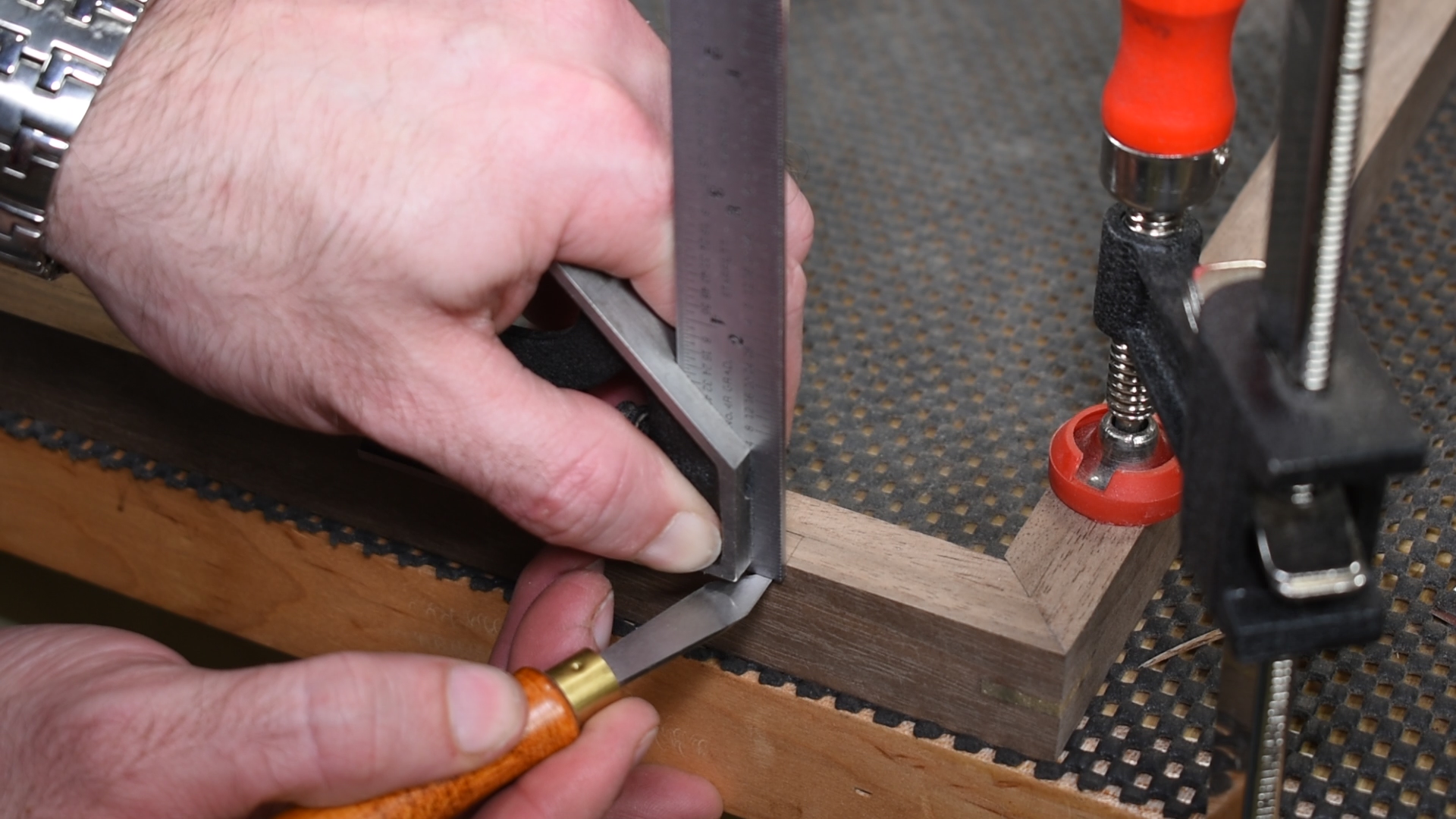 How to Install Box Hinges : 6 Steps (with Pictures) - Instructables
