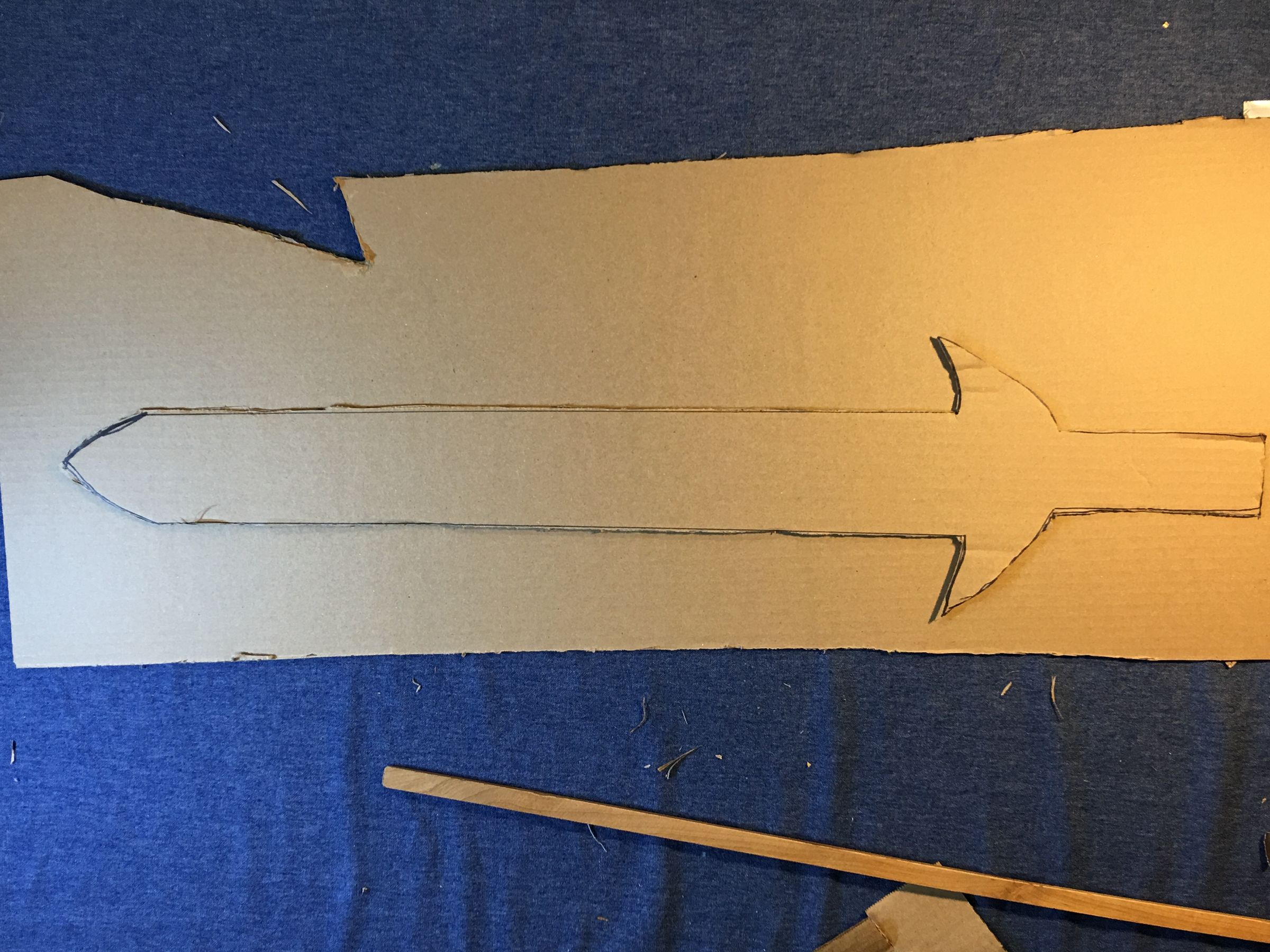 Forged in Duct Tape Ultimate Battle Sword : 7 Steps - Instructables
