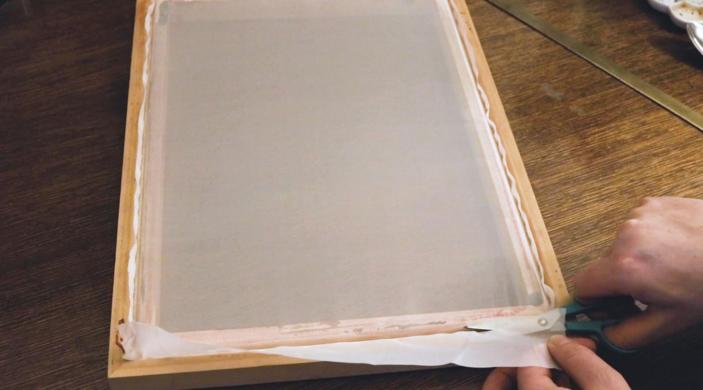 Fitting Mesh in a Screen Printing Frame : 7 Steps (with Pictures ...