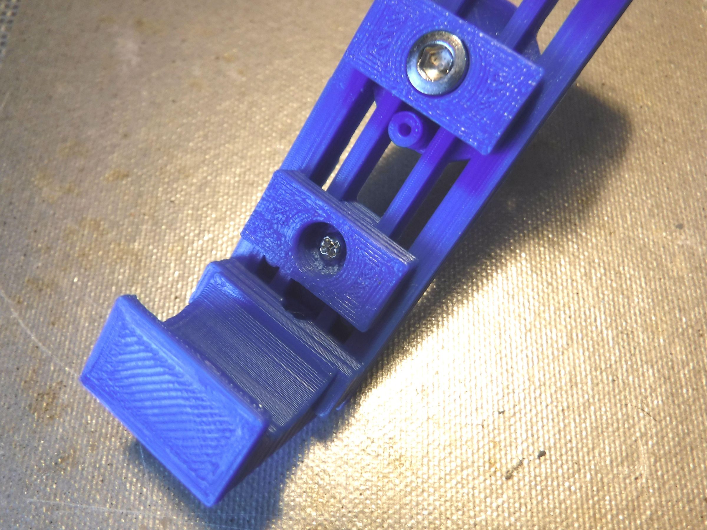 Phone Tripod : 9 Steps (with Pictures) - Instructables