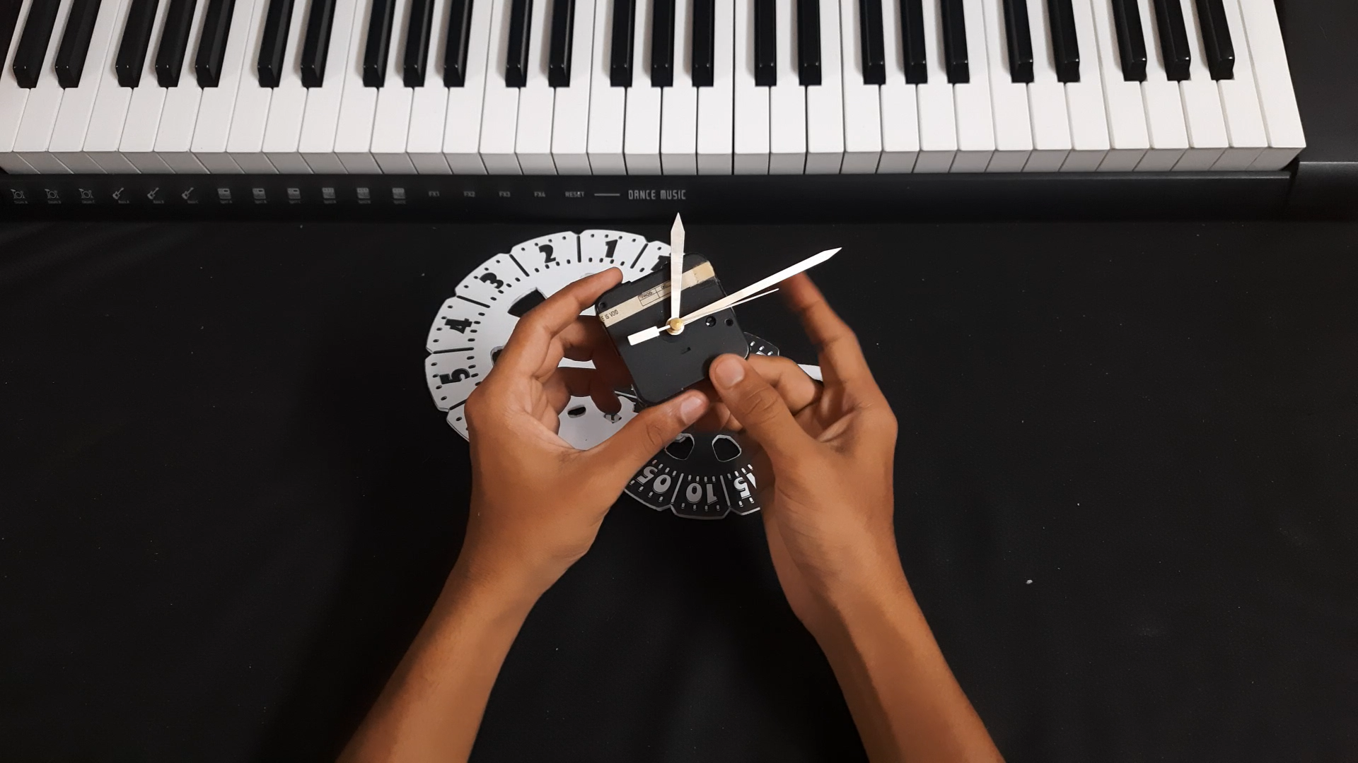 How to Make a Clock That Tells Time With a Twist...? : 8 Steps (with ...