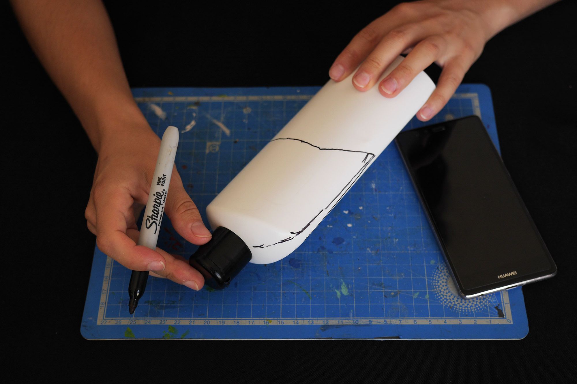 DYI Hanging Phone Case : 8 Steps (with Pictures) - Instructables