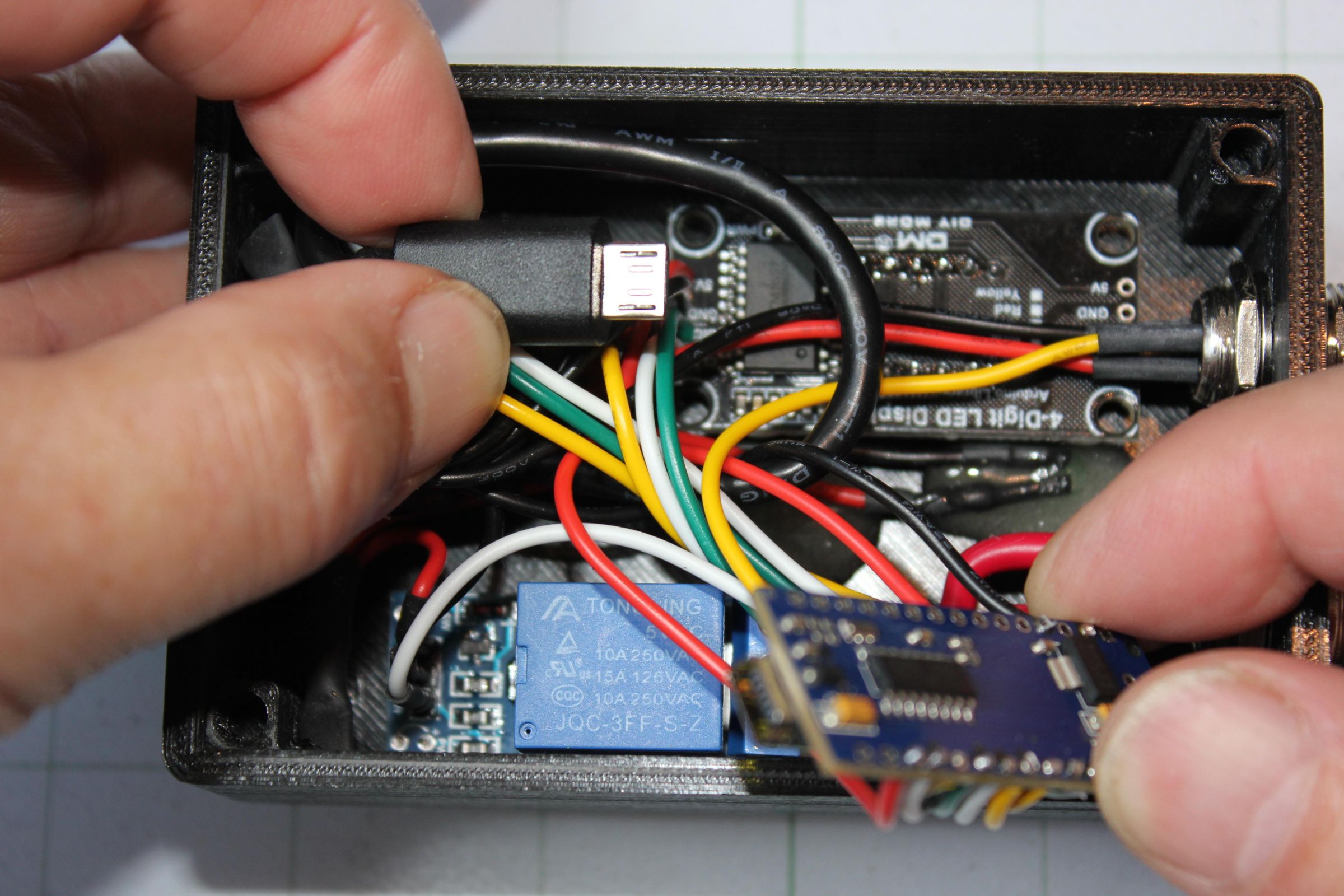Adjustable Thermostatic Relay (using Arduino Nano) : 8 Steps (with Pictures) - Instructables
