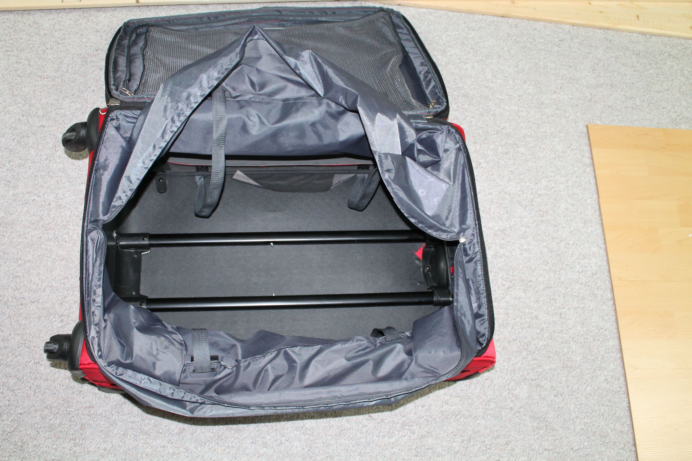 Portable Wardrobe Suitcase Conversion : 10 Steps - Instructables