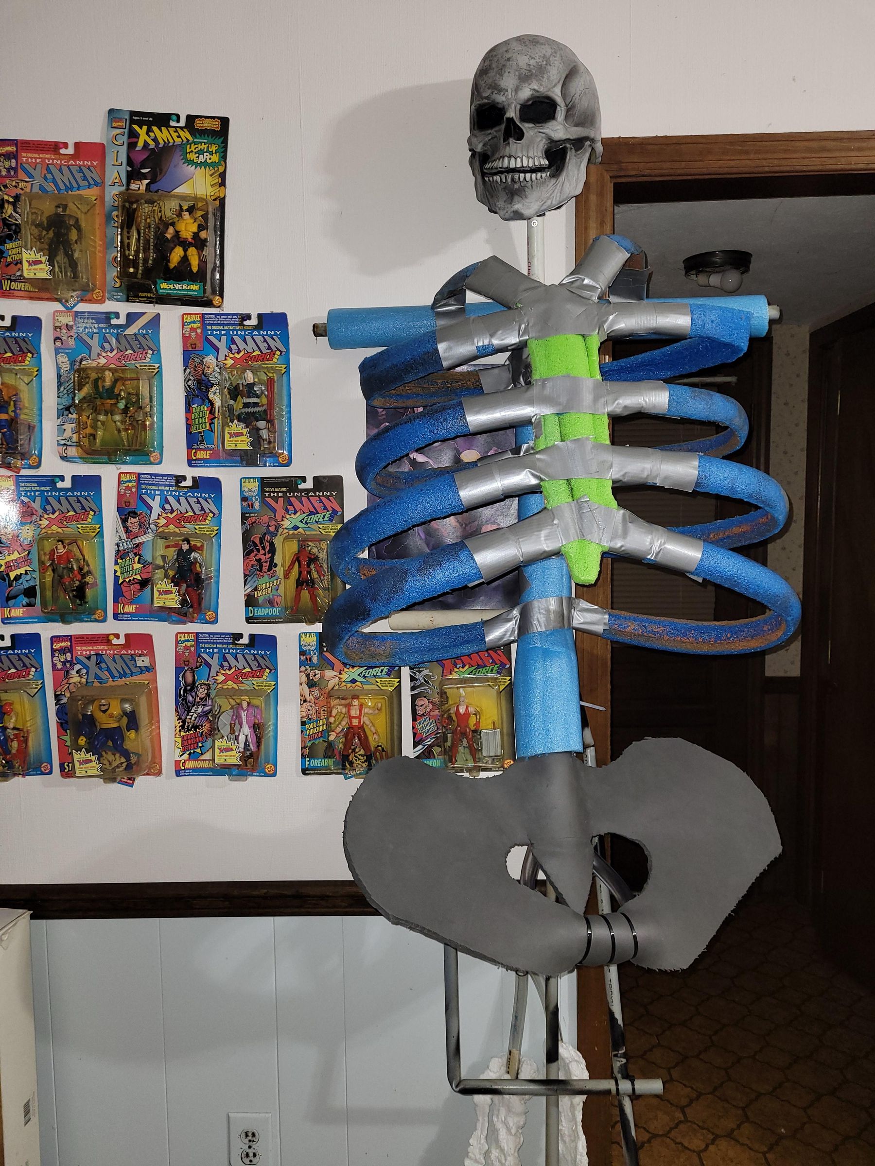 8 Foot Tall Skeleton From PVC, Pool Noodles, and Spray Foam : 8 Steps ...