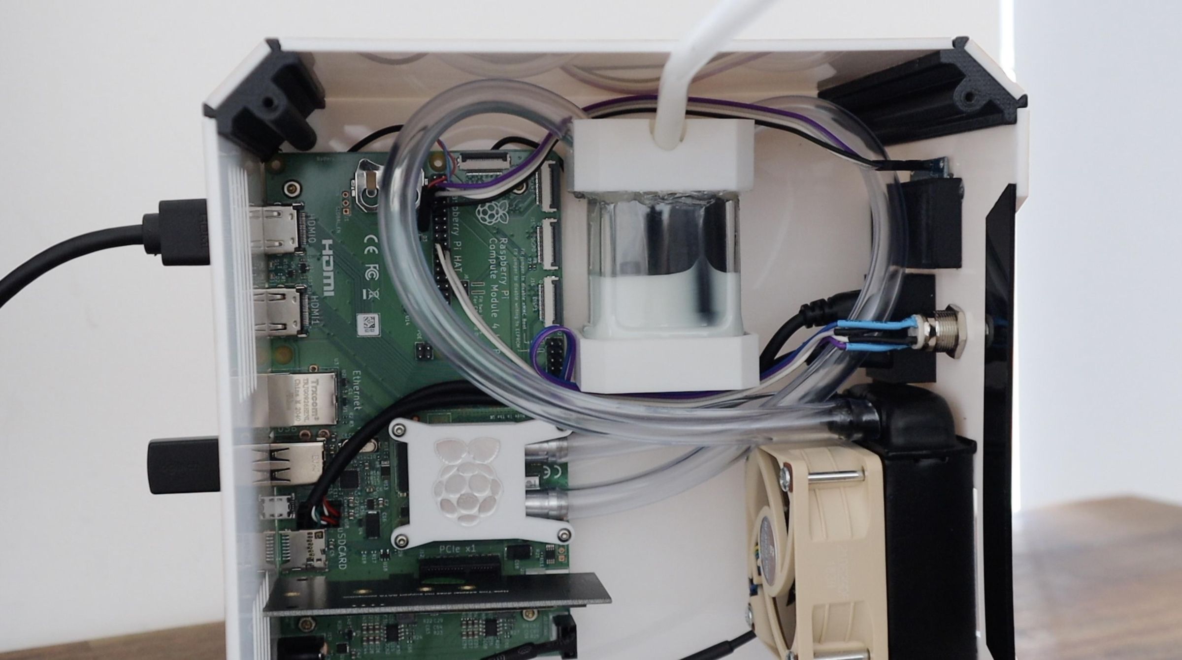 Making the Ultimate Water-cooled Raspberry Pi Desktop Computer : 8 ...