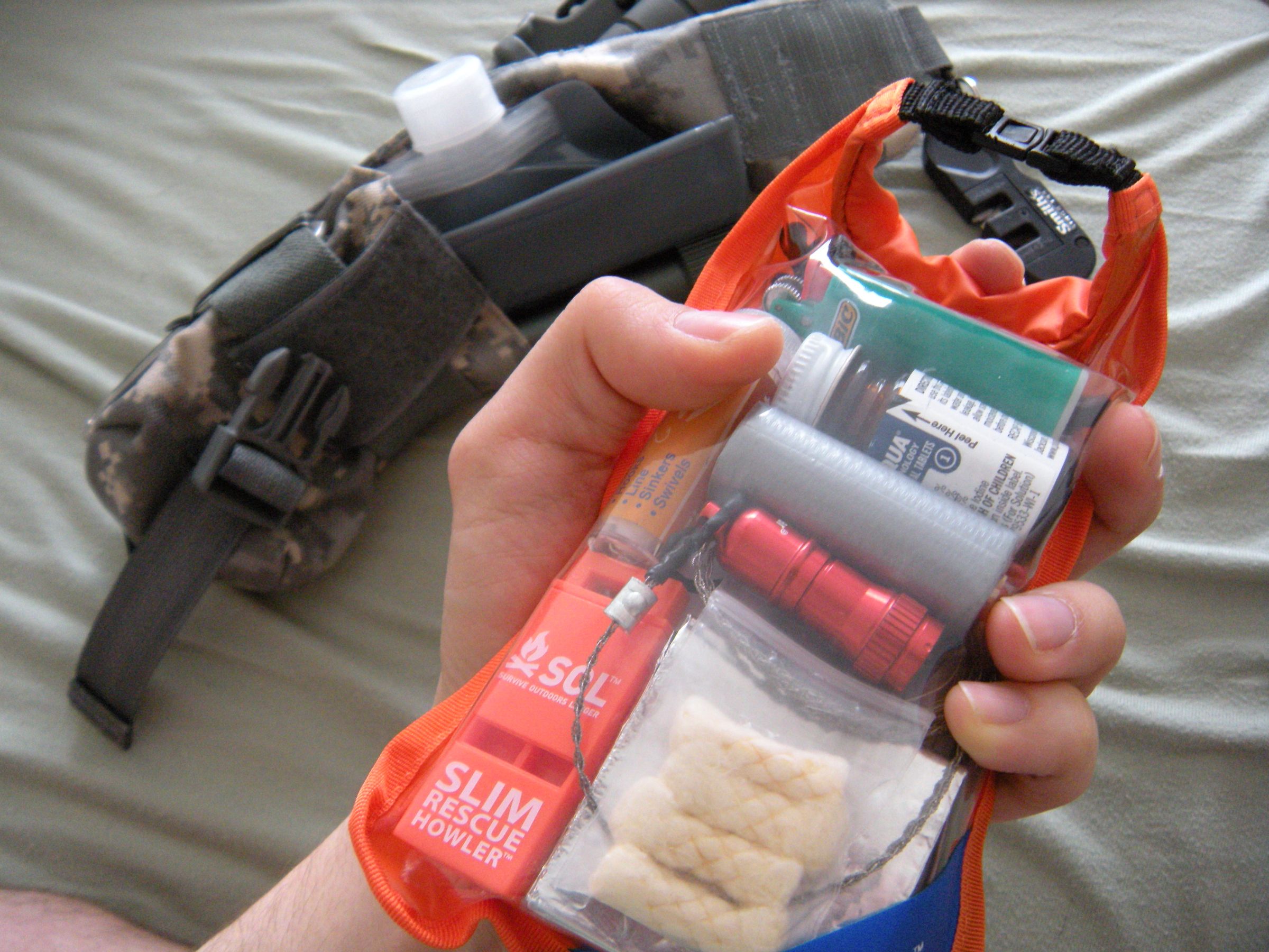 A Comprehensive Bail Out Bag : 4 Steps - Instructables