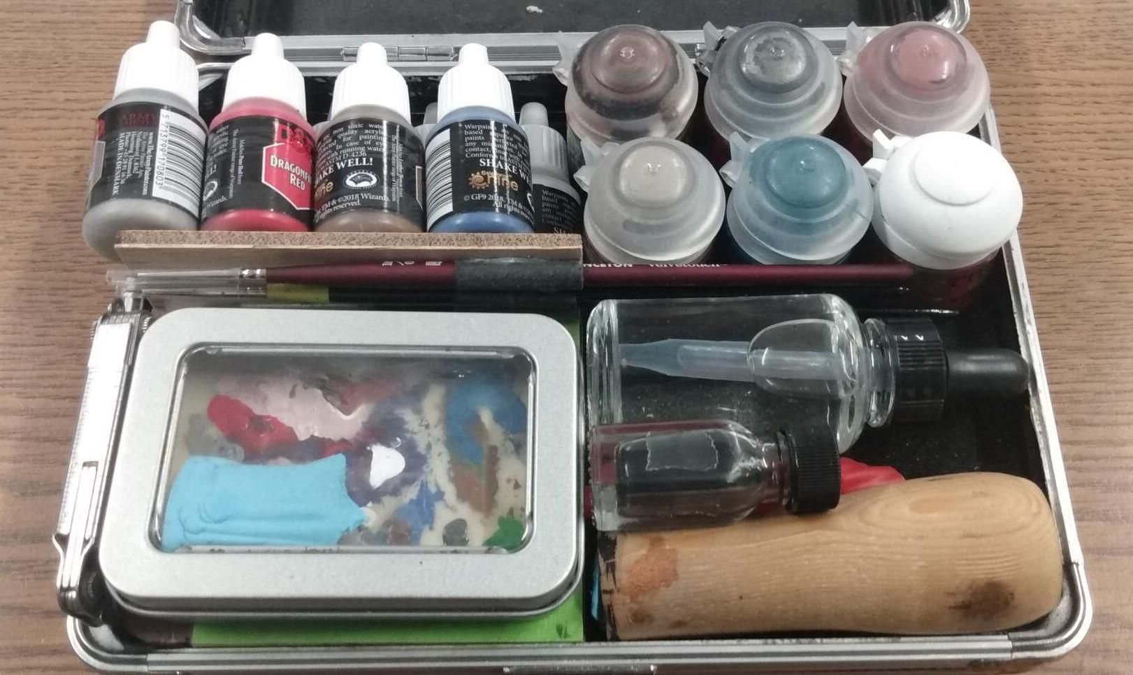 Mini Painting Travel Station : 4 Steps (with Pictures) - Instructables