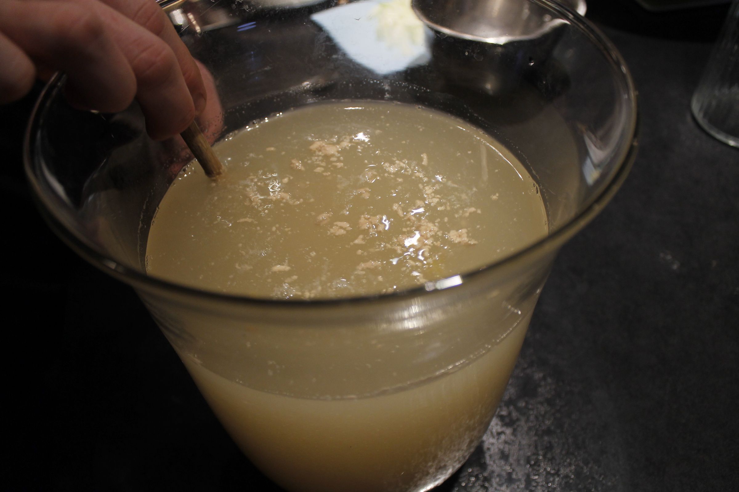 Home Made Apple Core Wine : 9 Steps (with Pictures) - Instructables
