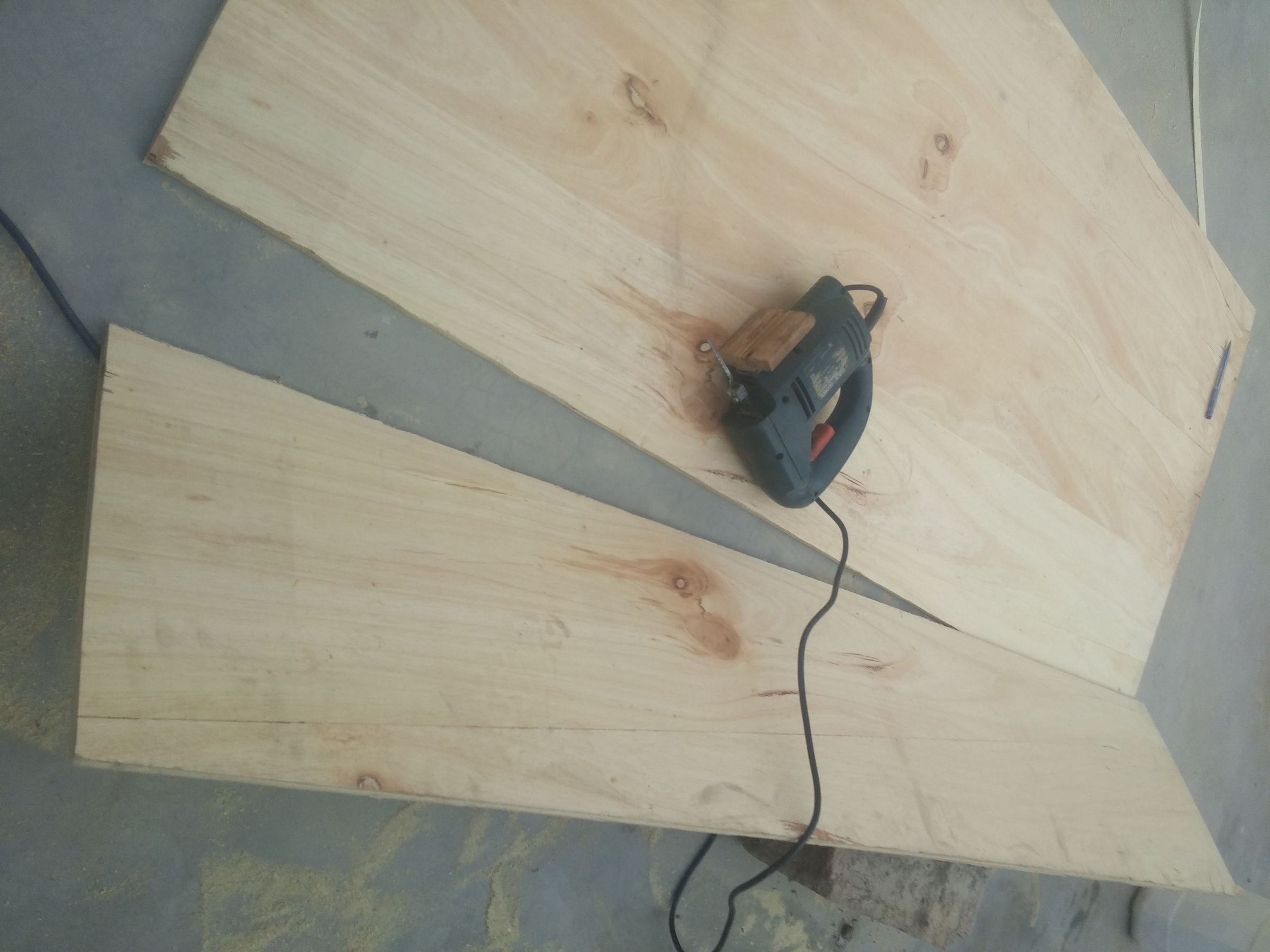 DIY PORTABLE WORK STATION : 13 Steps (with Pictures) - Instructables