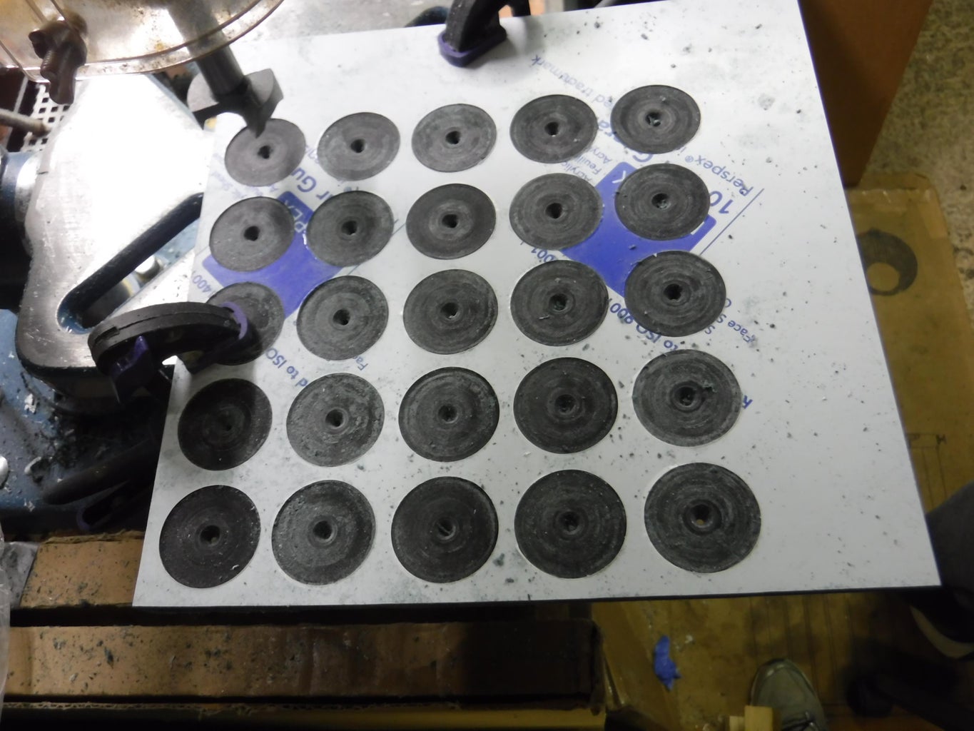 BigBit Binary Clock Display : 9 Steps (with Pictures) - Instructables BigBit Binary Clock Display : 9 Steps (with Pictures) - Instructables