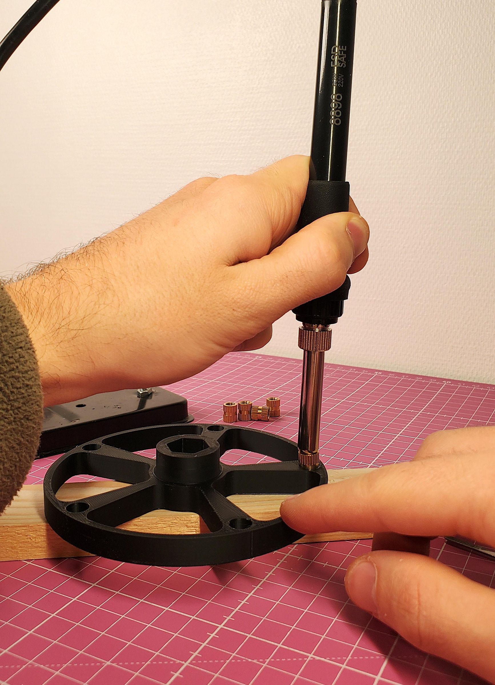 3D Printed Fishing Lure Rotating Drying Station : 13 Steps (with ...