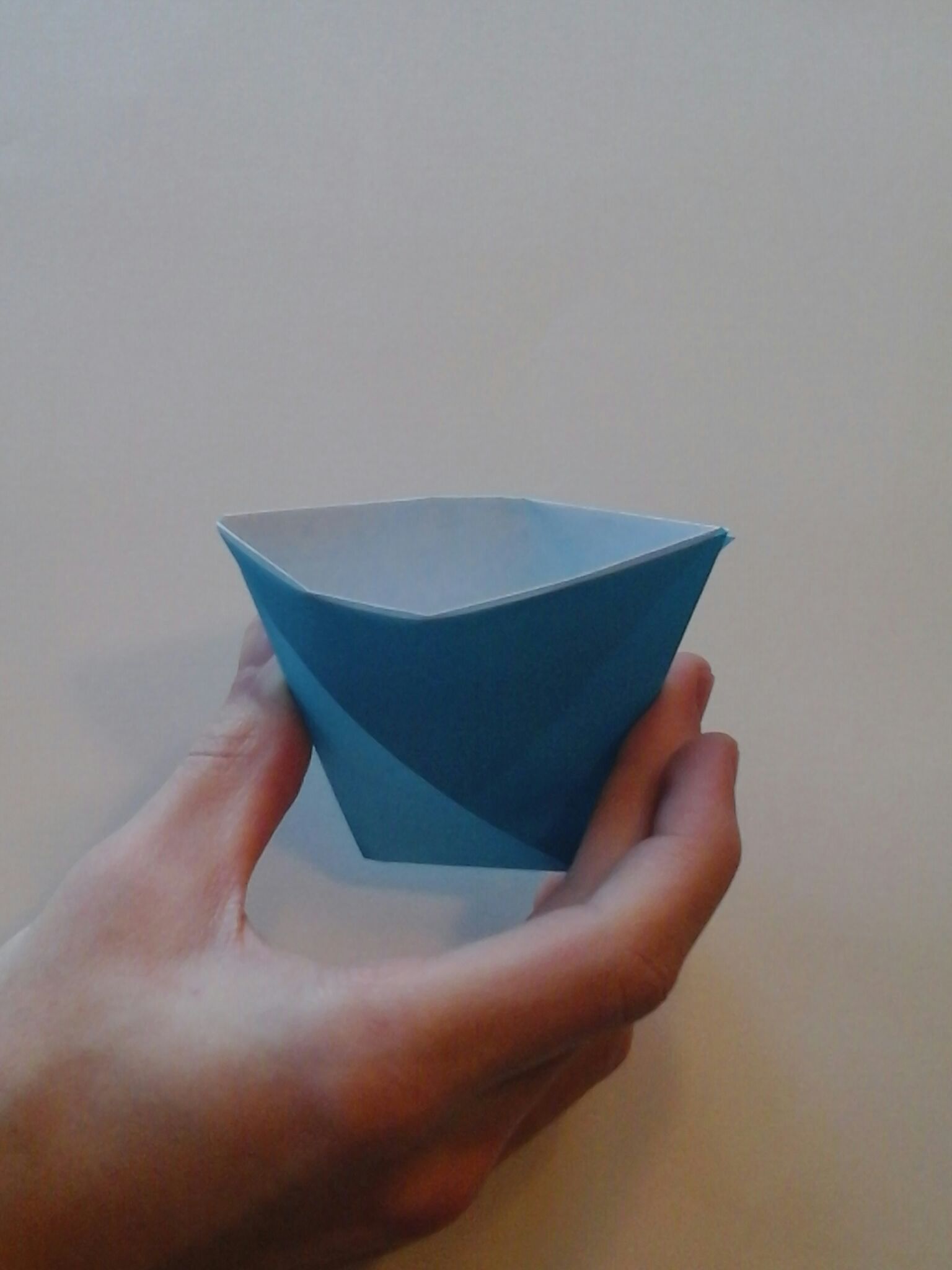Origami Cup : 6 Steps - Instructables