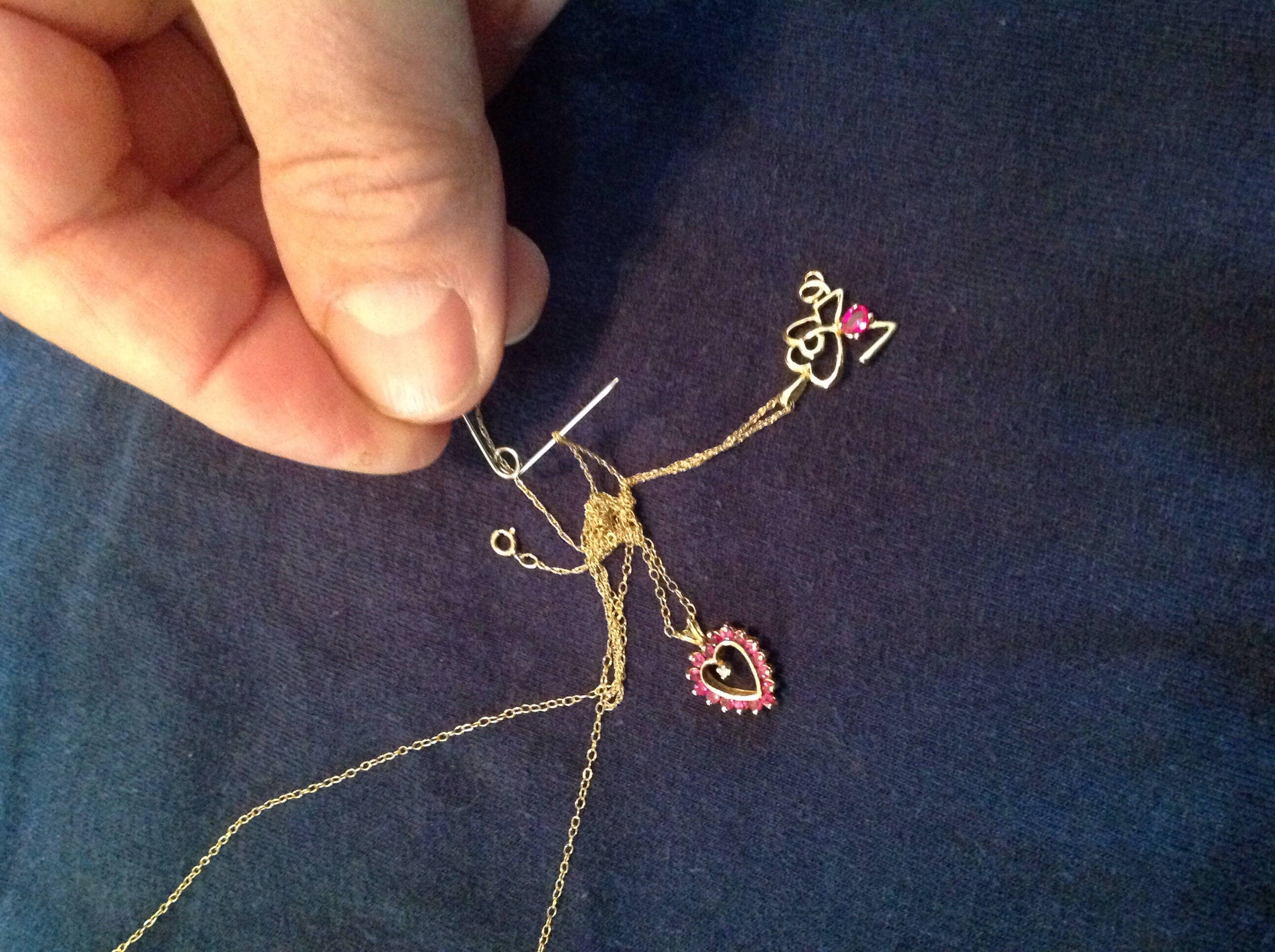 Tangled Necklace? : 5 Steps - Instructables