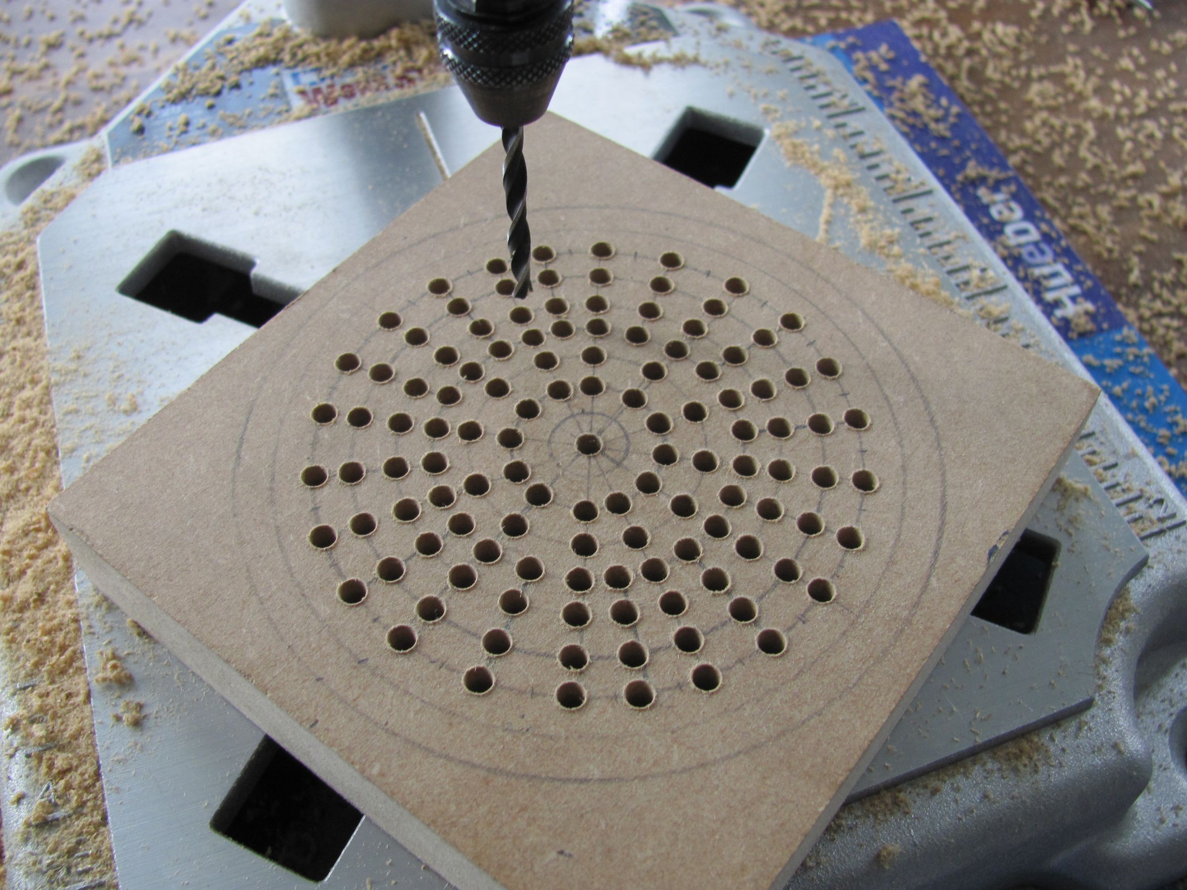 WigJig for Wire Jewelry : 3 Steps (with Pictures) - Instructables