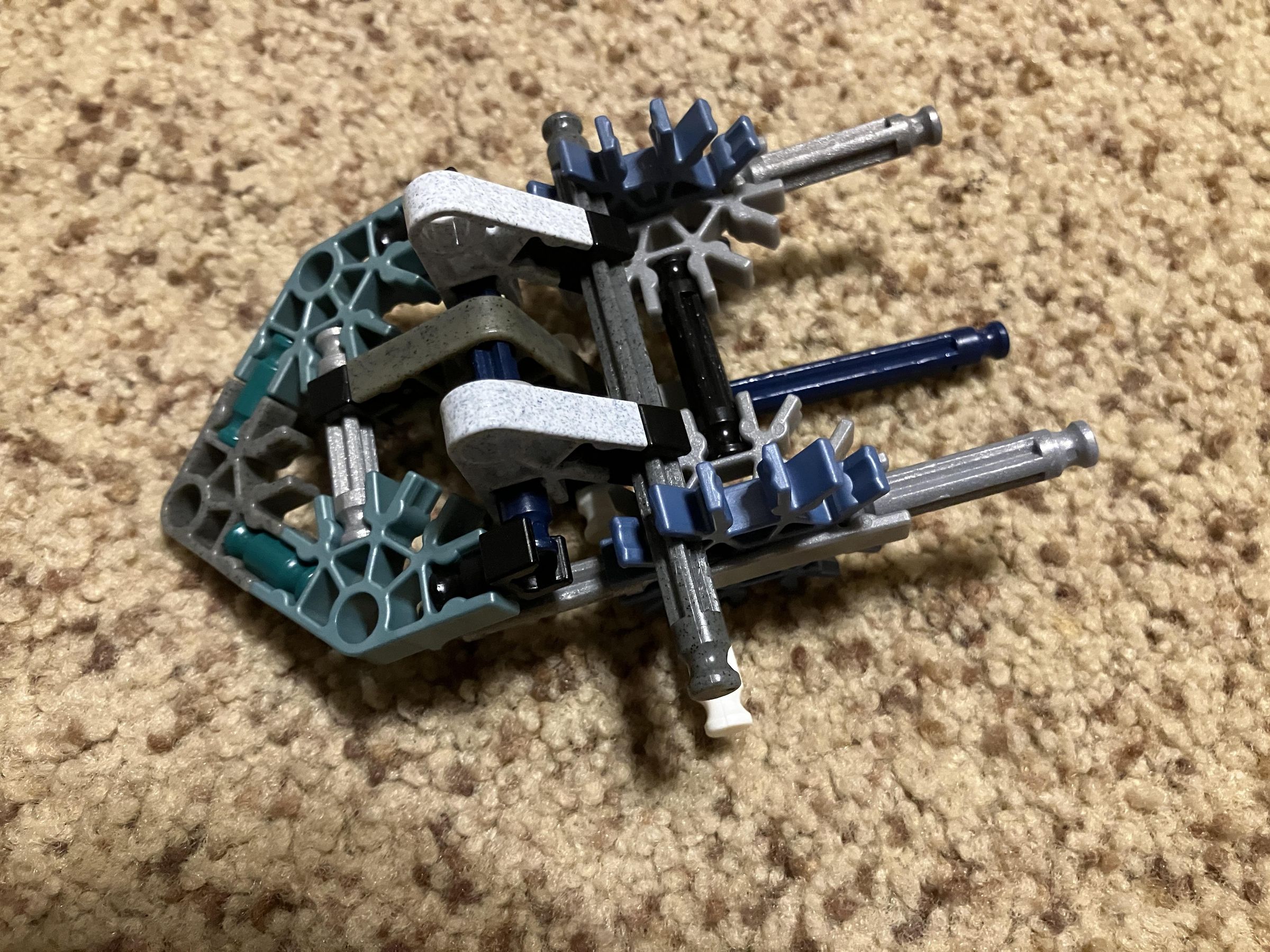 Eustace the Dragon, a K'nex Dragon Puppet : 7 Steps (with Pictures ...