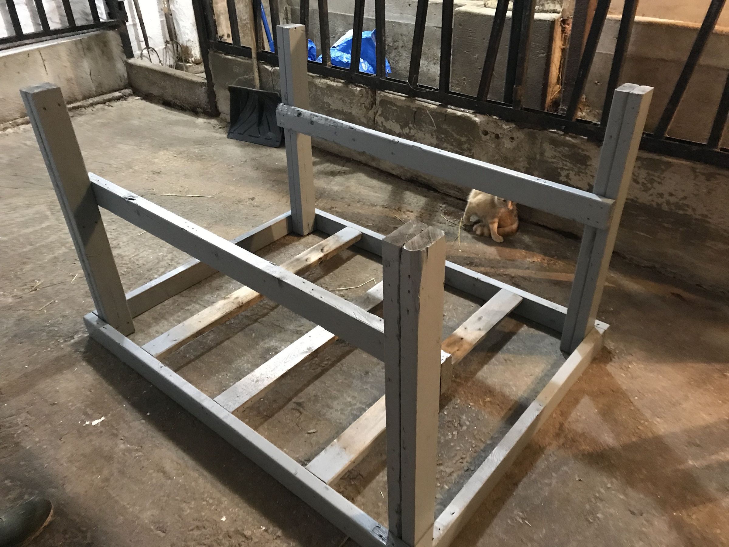 Building a Workbench Out of Pallets : 5 Steps (with Pictures ...