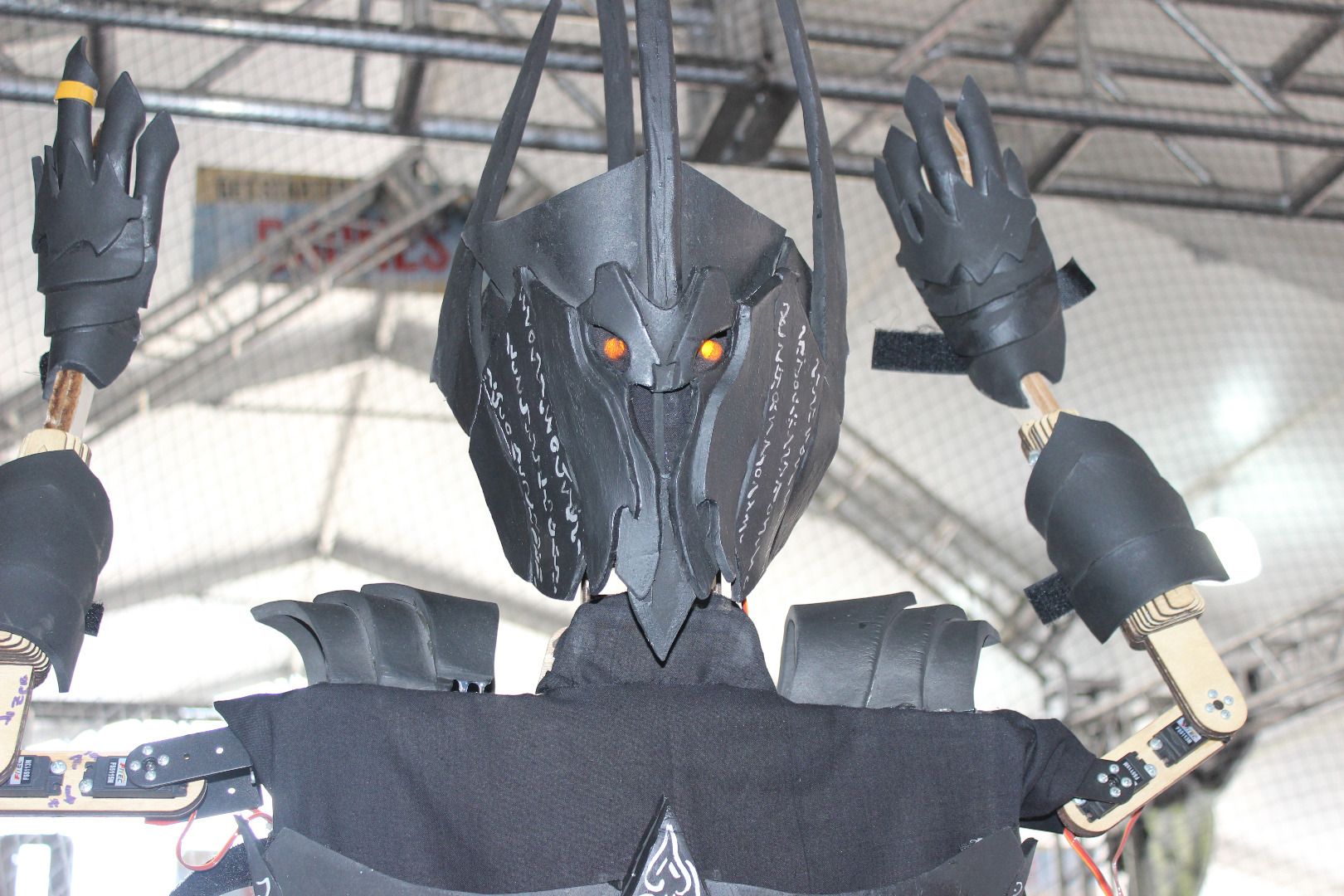 How to Build Sauron the Lord of the Robots : 9 Steps (with Pictures ...