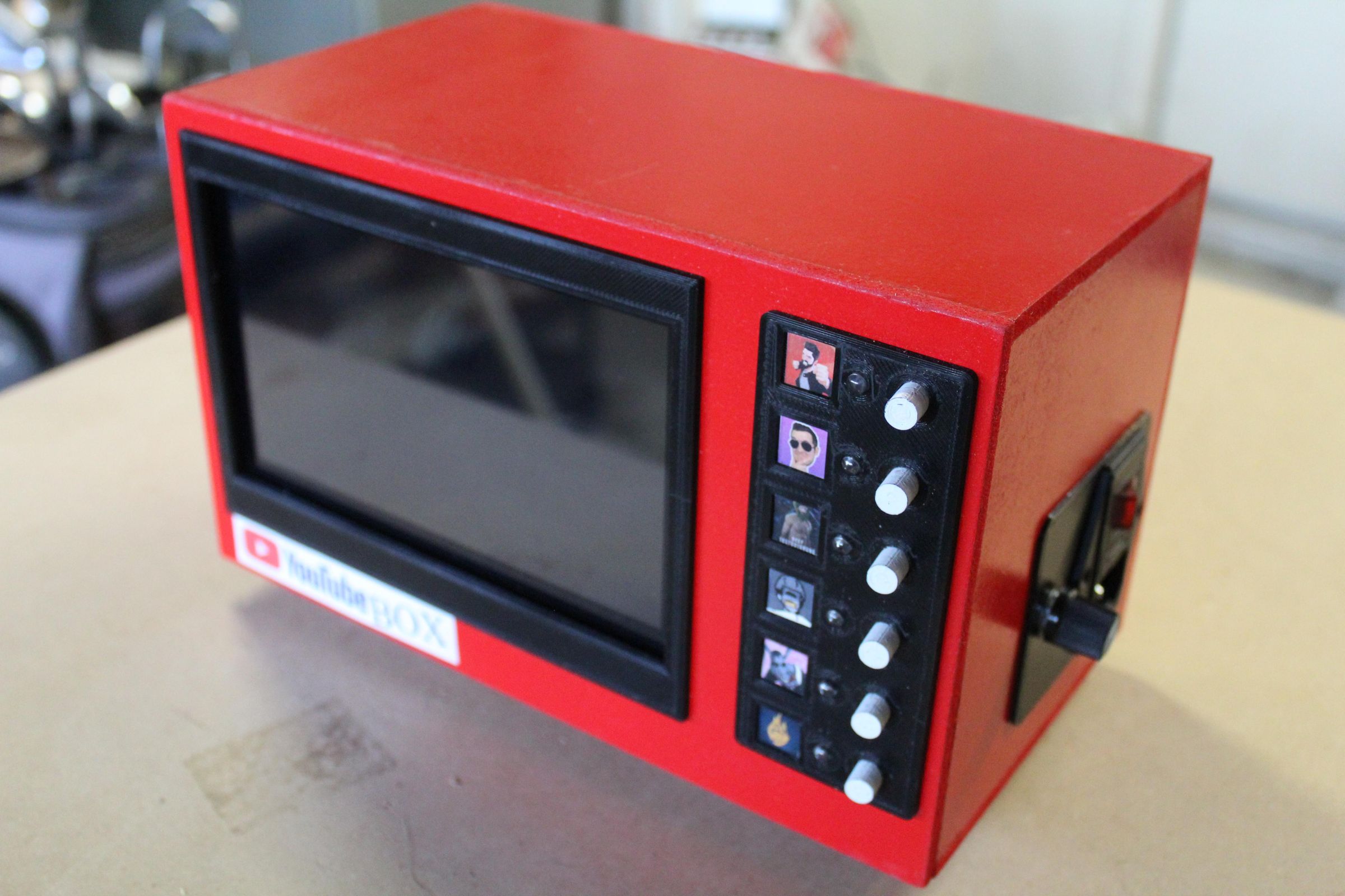 The YouTube Box : 7 Steps (with Pictures) - Instructables
