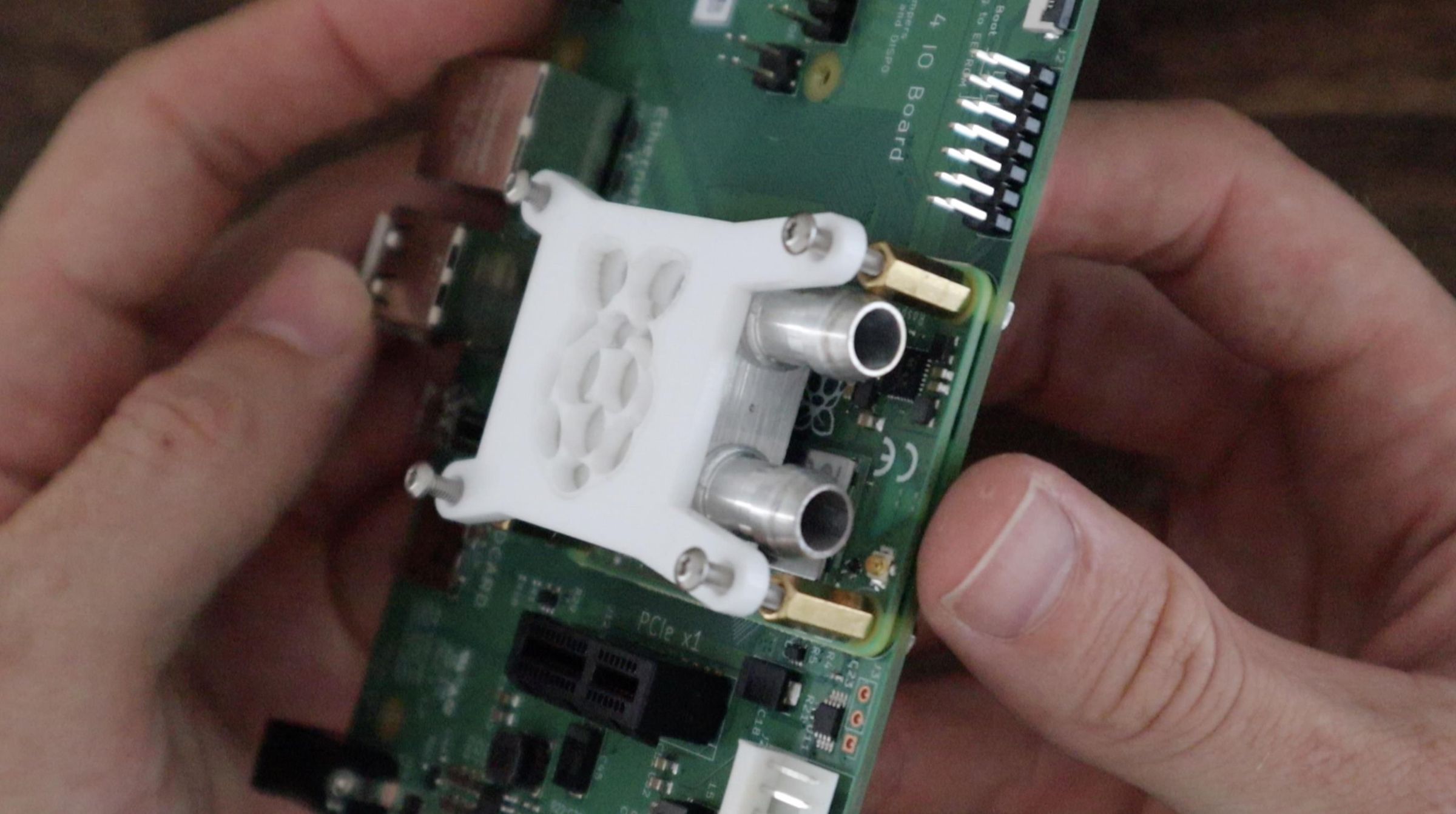 Making the Ultimate Water-cooled Raspberry Pi Desktop Computer : 8 ...