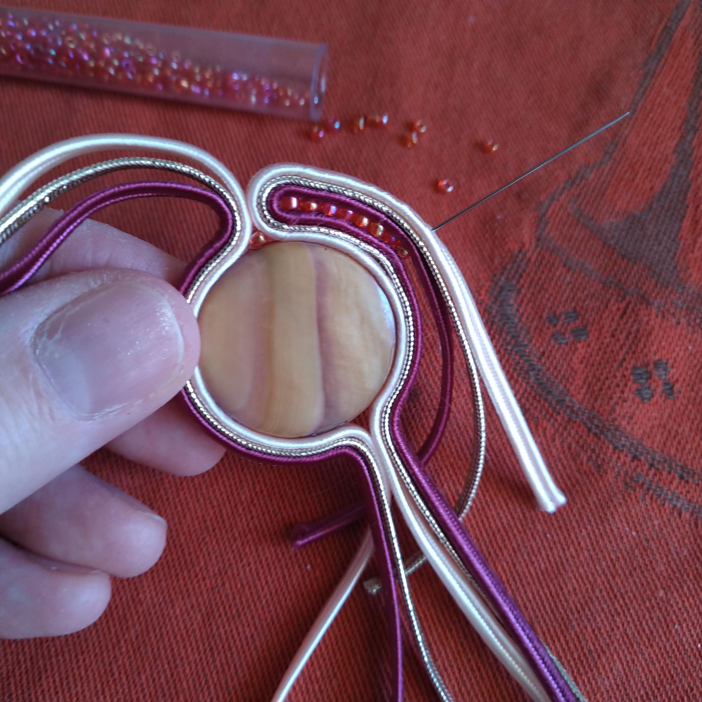 Elegant Soutache Hair Clip : 18 Steps (with Pictures) - Instructables