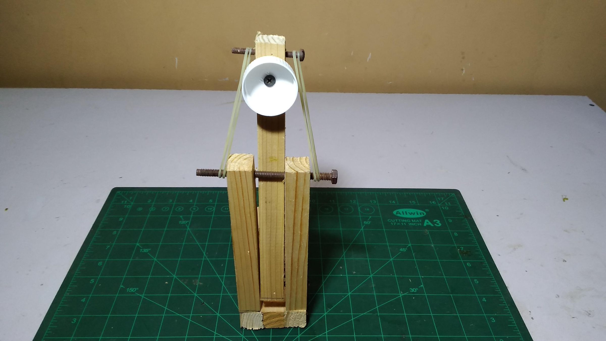 How to Make Wooden Catapult : 5 Steps (with Pictures) - Instructables