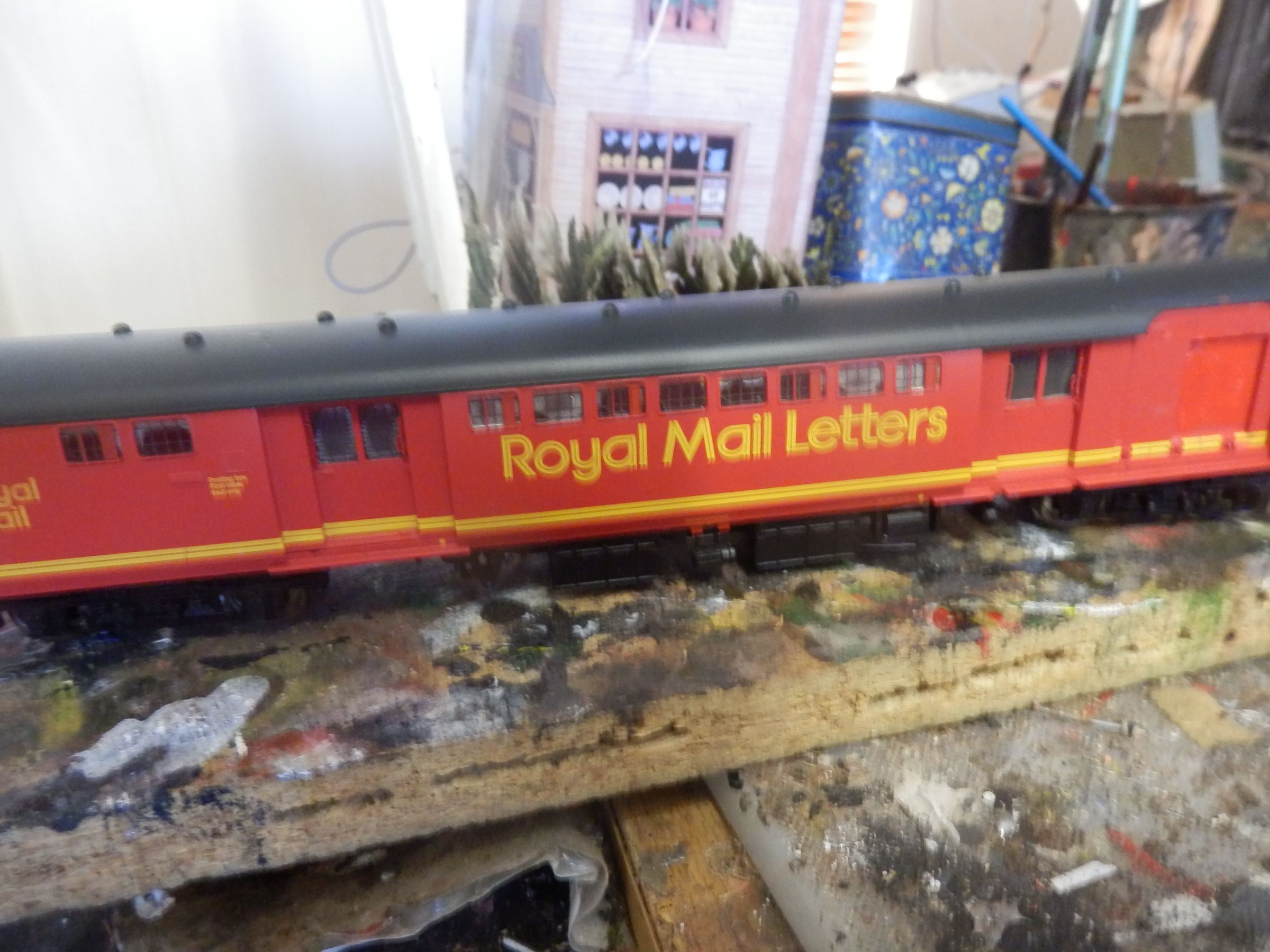 How to Dismantle a Bachmann Model Railway Coach by Paul Fast Post : 3 ...